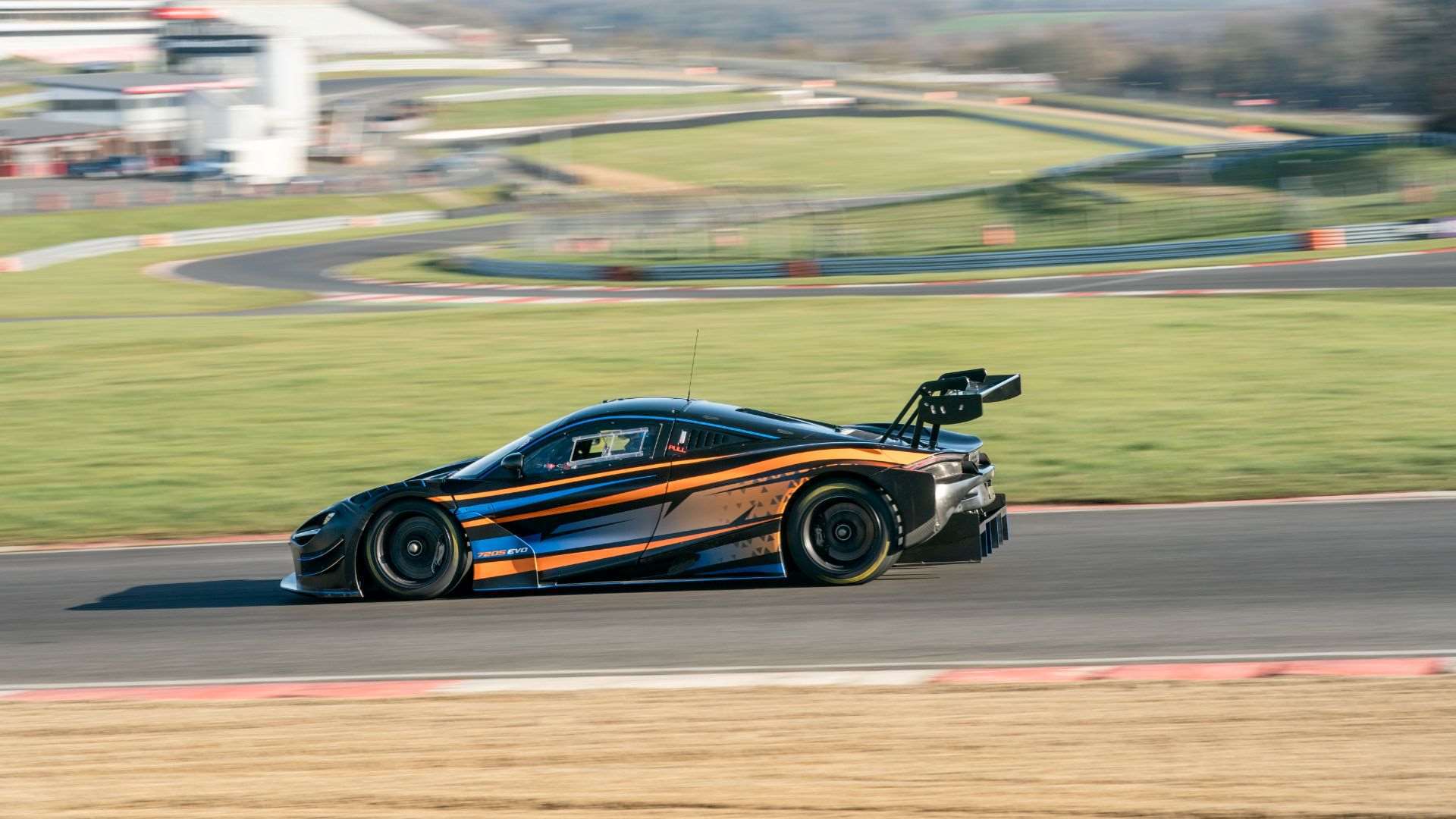 McLaren 720S GT3 Evo upgrades a winning endurance racer | GRR