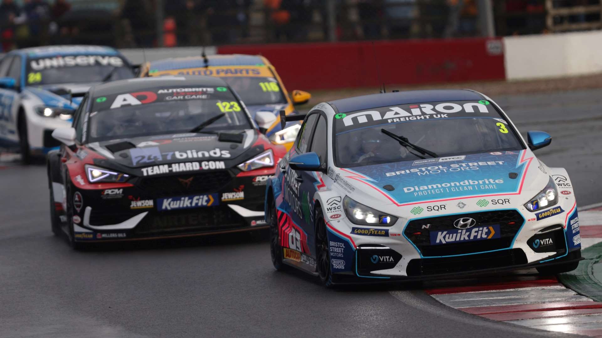Six talking points from BTCC's spectacular 2023 opener | GRR