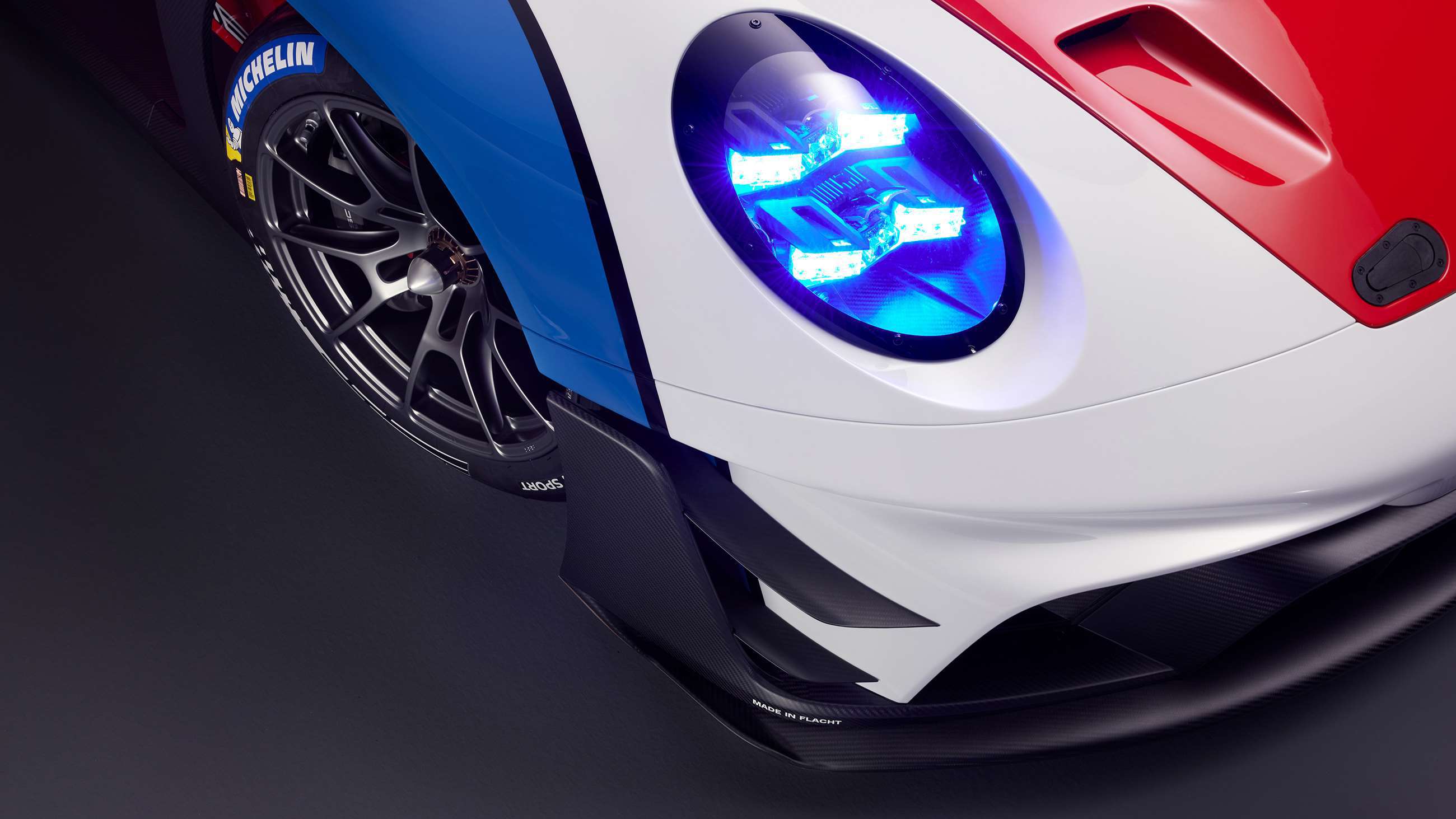 Porsche 911 GT3 R rennsport is a 620PS track beast | GRR