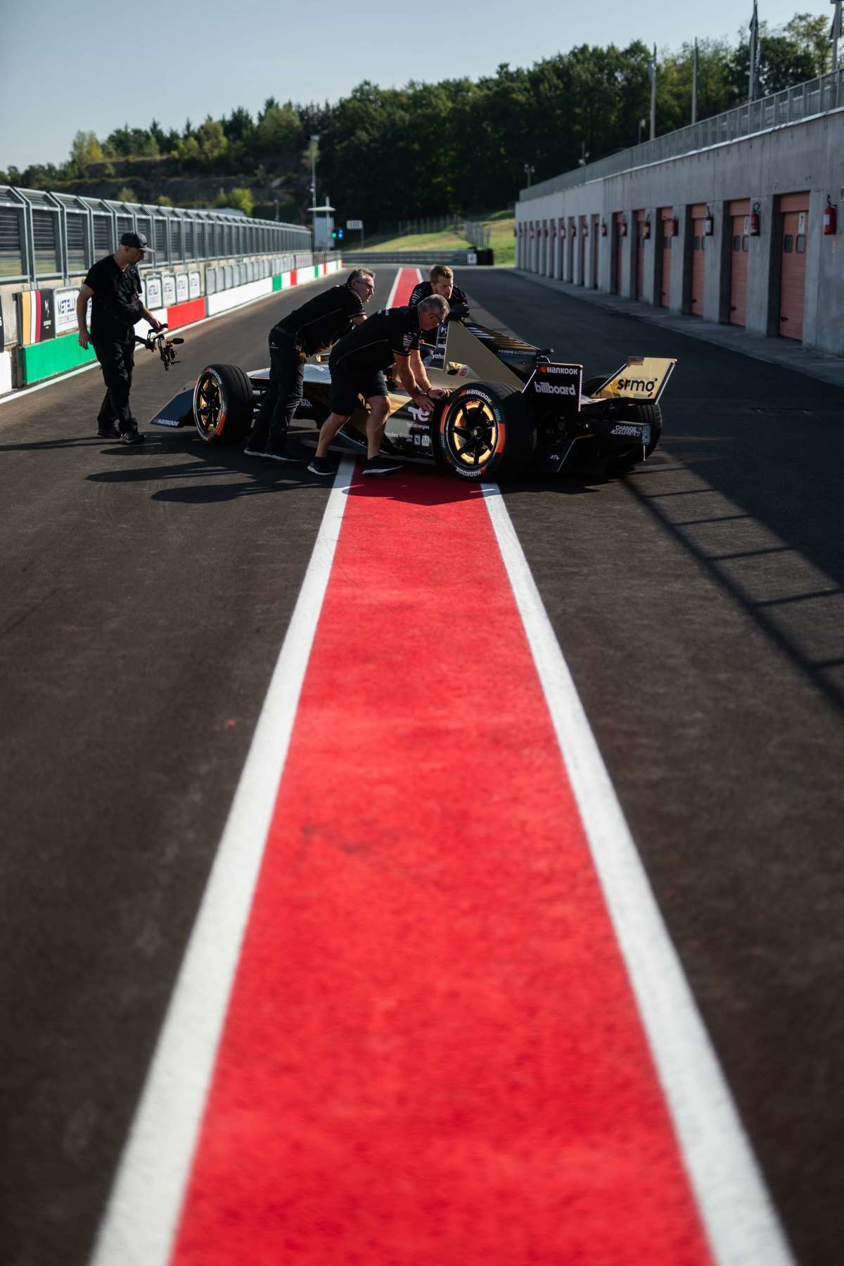 [Video] What it’s like to drive a Gen3 Formula E car | GRR