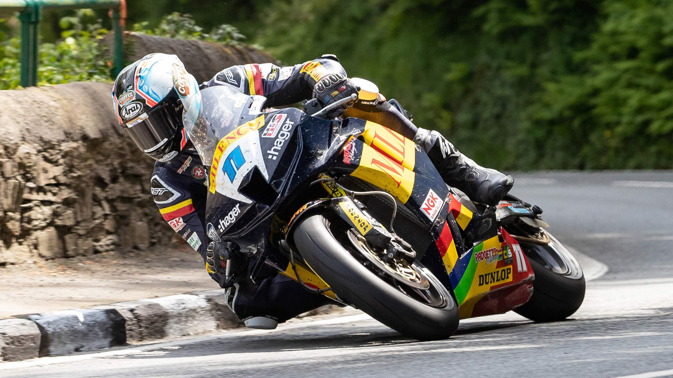 2025 Isle of Man TT riders and teams | Julian Trummer leads charge in ...