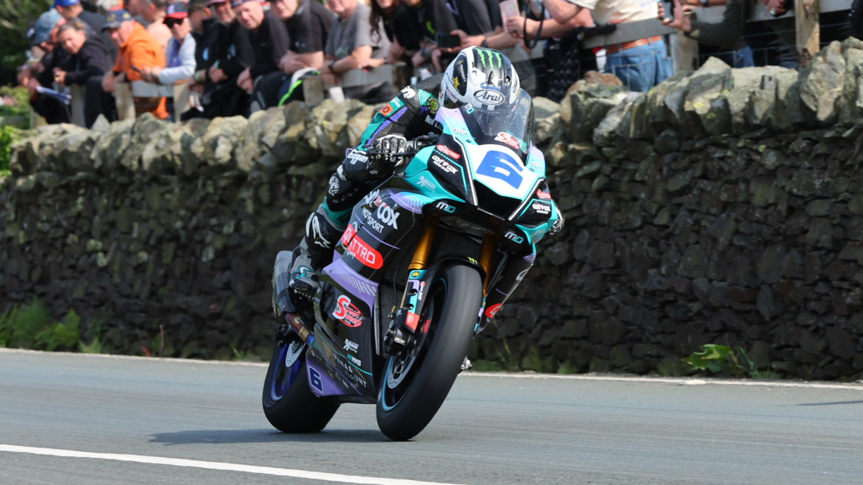 2025 Isle of Man TT riders and teams | Kiwi Superbike champion Rees to ...