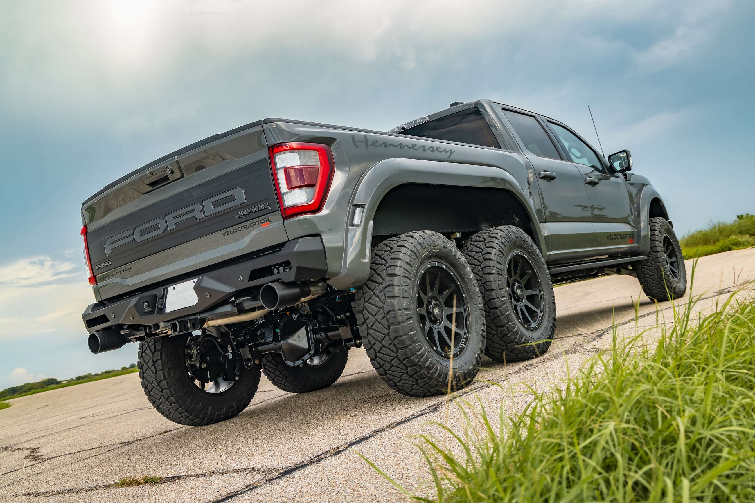 Hennessey VelociRaptor is a 560PS six-wheeled truck | GRR