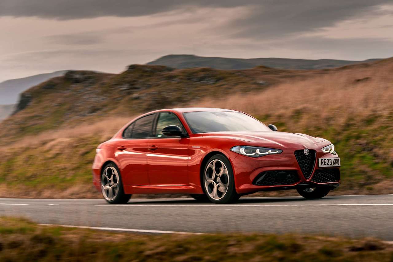 First Drive: Alfa Romeo Giulia 2023 Review | GRR