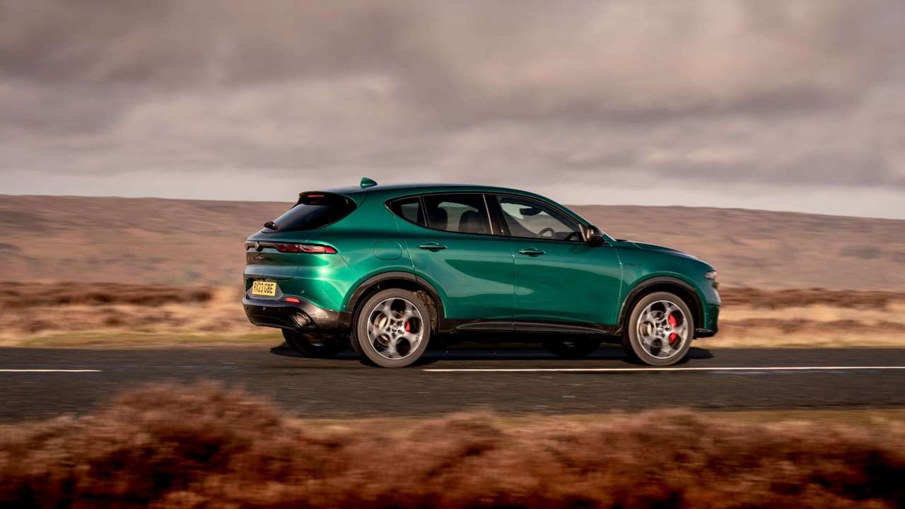 First Drive: Alfa Romeo Tonale PHEV UK 2023 Review | GRR