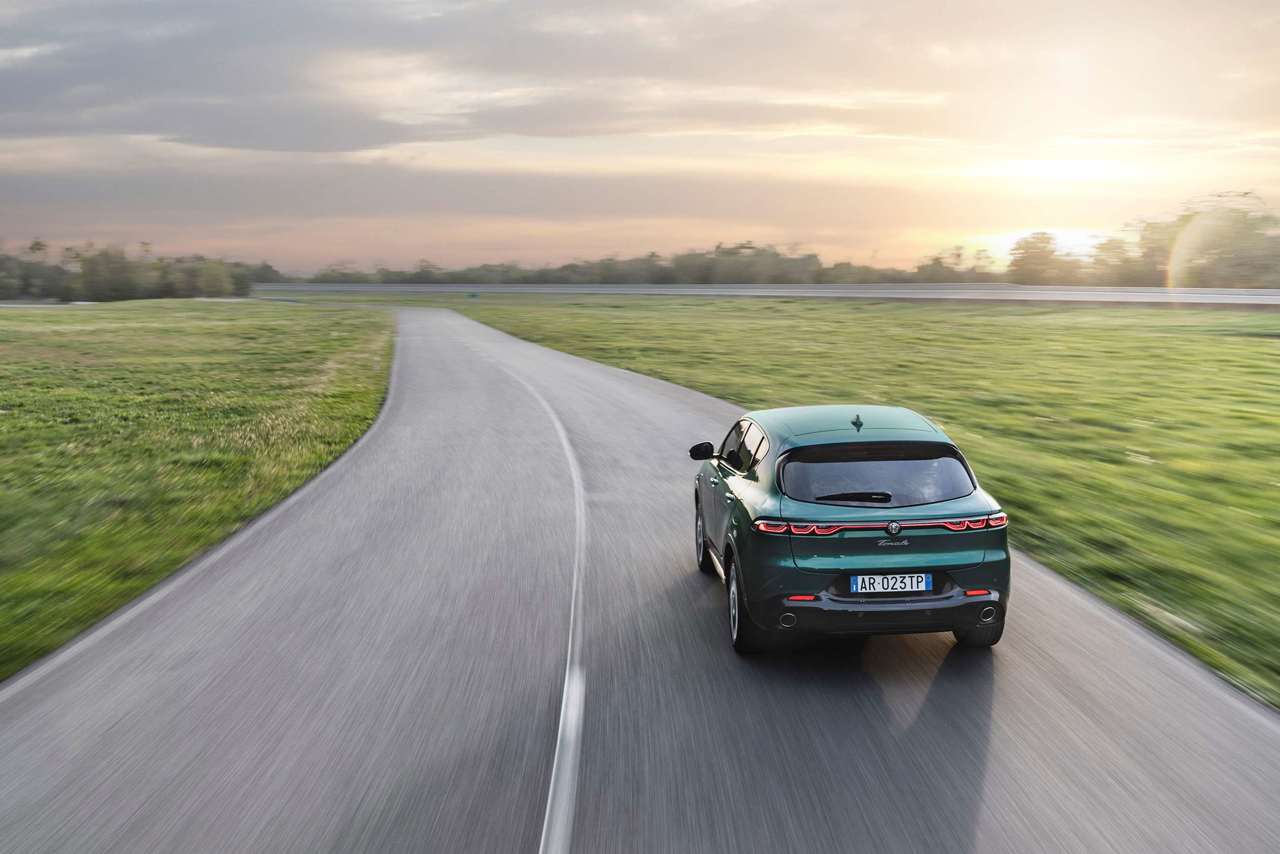 First Drive: Alfa Romeo Tonale PHEV 2022 Review | GRR