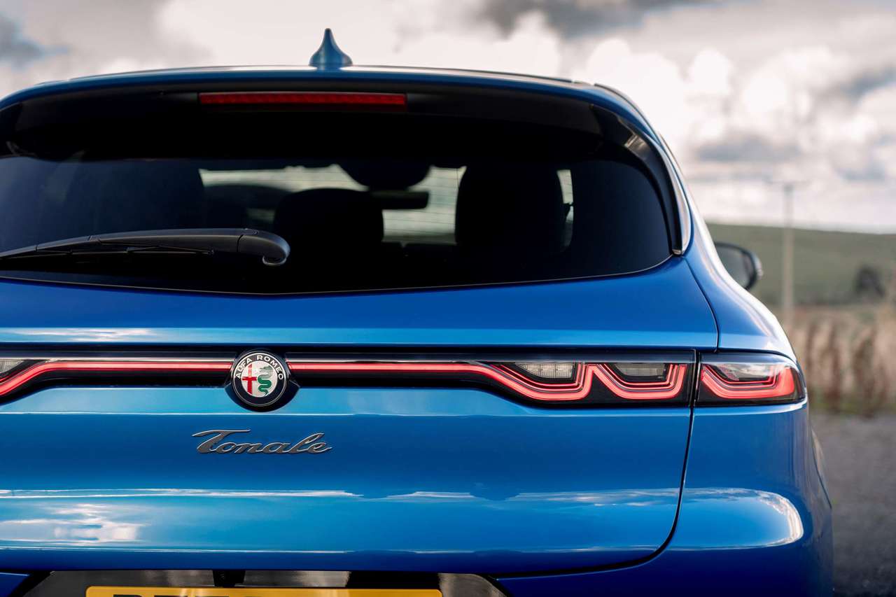 First Drive: Alfa Romeo Tonale 2022 UK Review | GRR