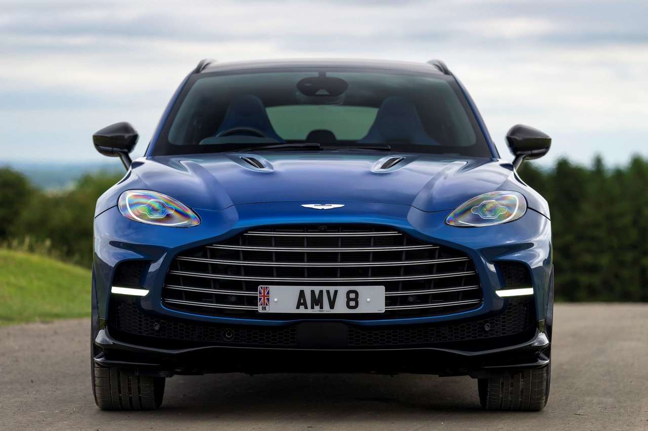 First Drive: Aston Martin DBX707 2022 Review | GRR