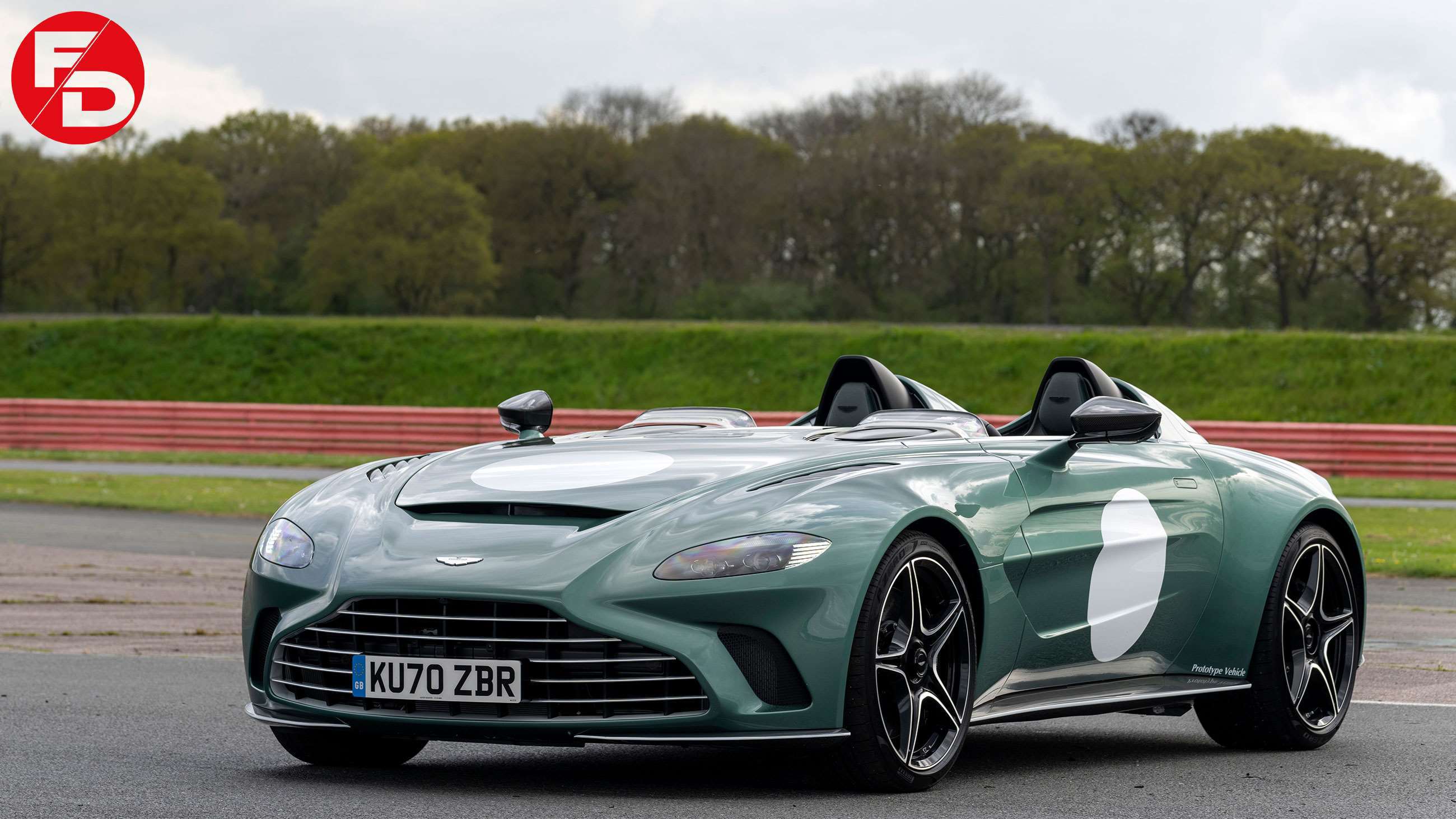 The Aston Martin V12 Speedster is a roofless Vantage inspired by a ...