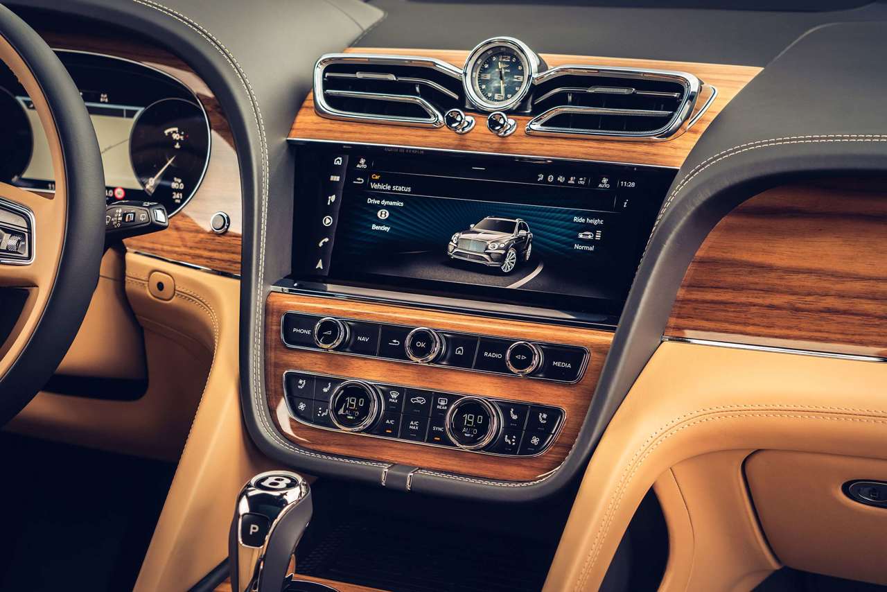 First Drive: 2021 Bentley Bentayga V8 Review | GRR