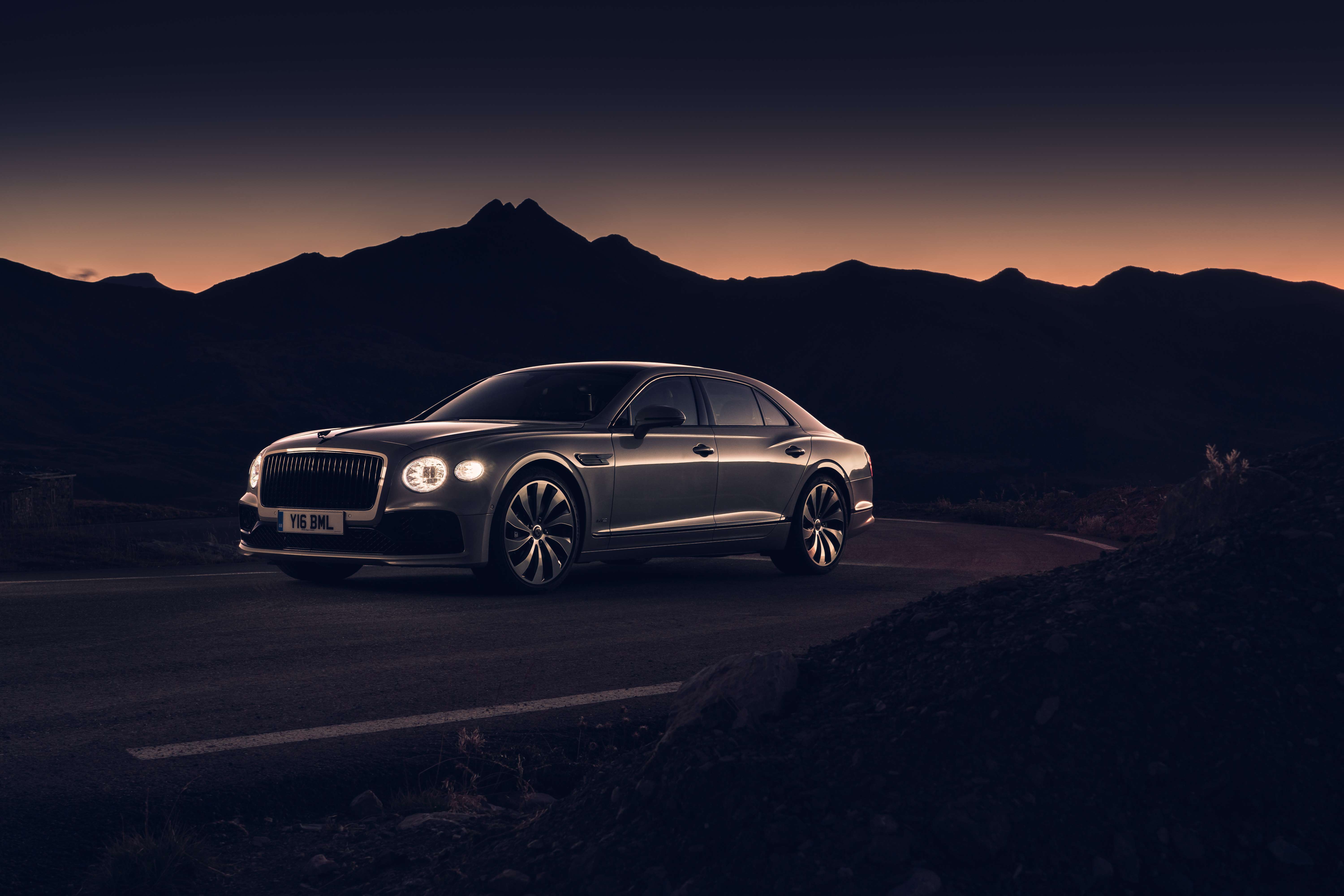 Goodwood Test: 2021 Bentley Flying Spur Review | GRR