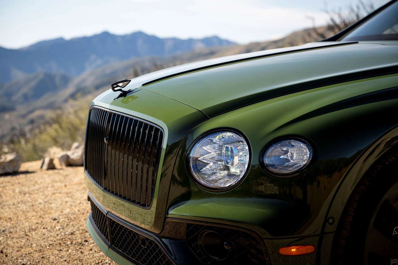 Goodwood Test: Bentley Flying Spur Hybrid 2022 Review | GRR