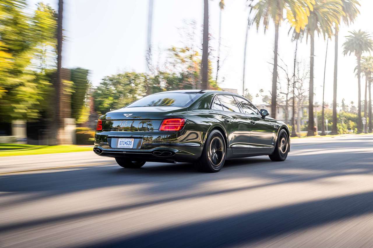 Goodwood Test: Bentley Flying Spur Hybrid 2022 Review | GRR