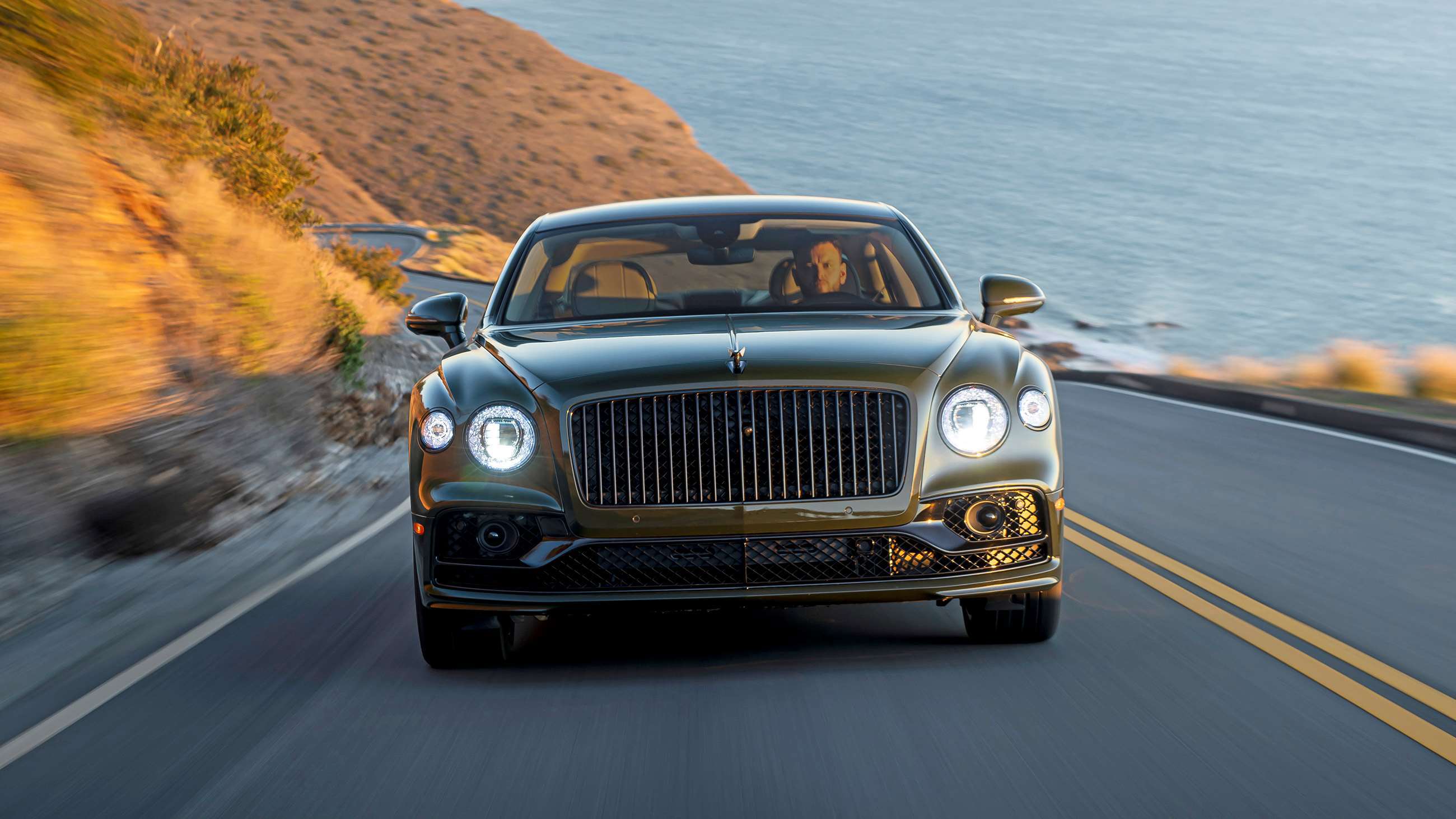 Goodwood Test: Bentley Flying Spur Hybrid 2022 Review | GRR