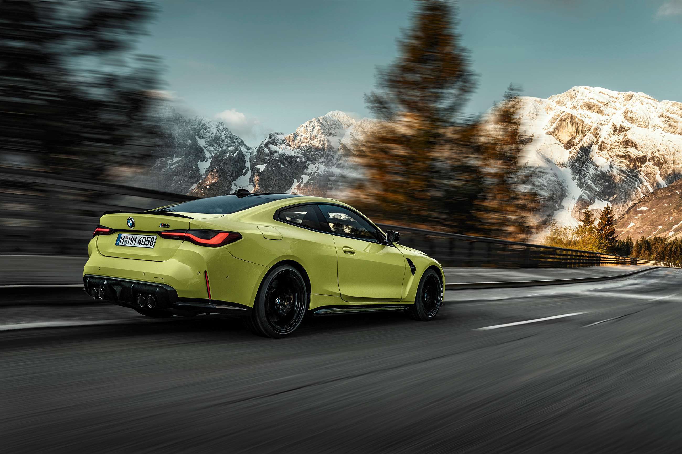 [First Drive] 2021 BMW M4 Competition Review | GRR