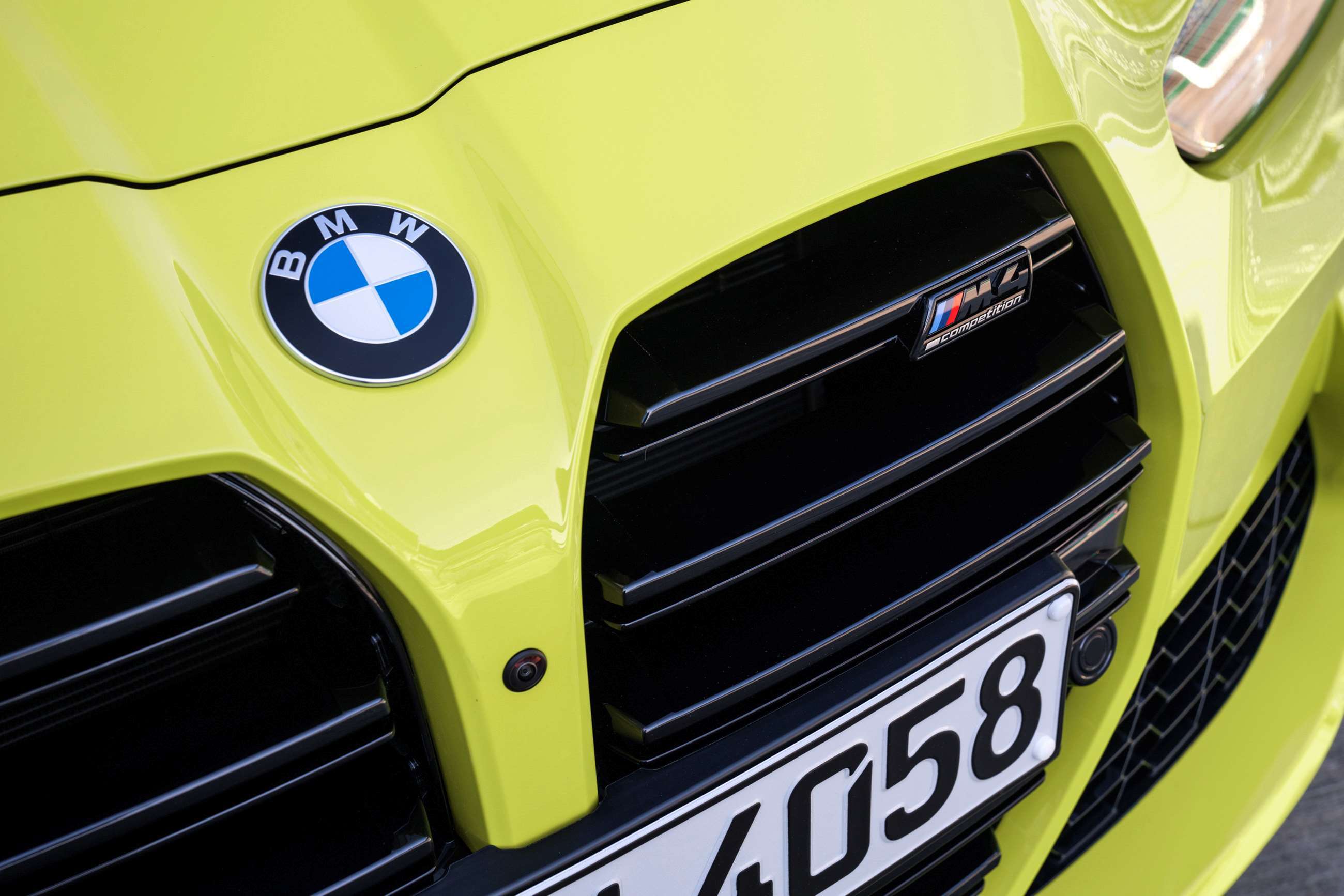 [First Drive] 2021 BMW M4 Competition Review | GRR