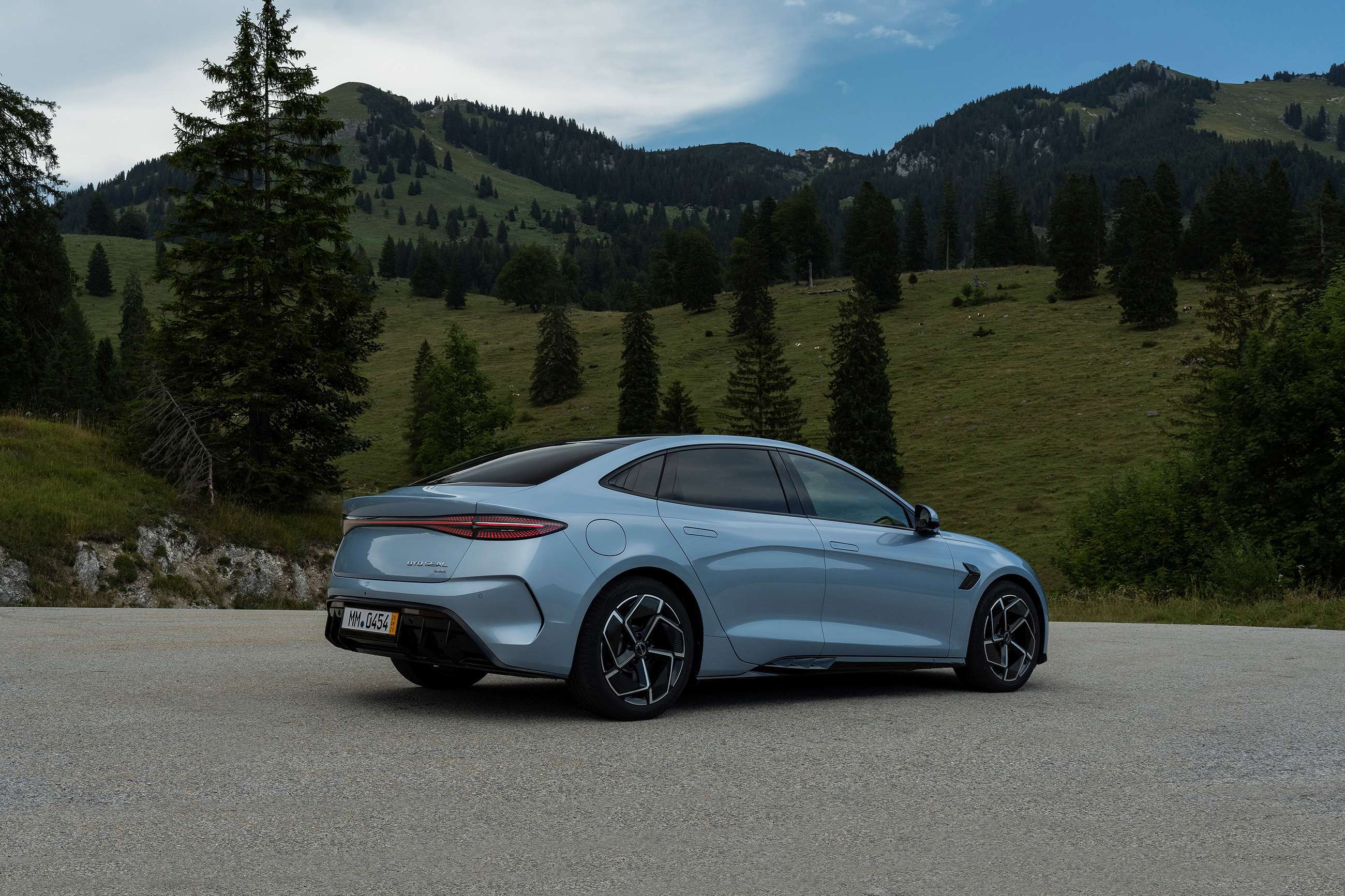 BYD Seal 2024 Review | Goodwood Test | GRR