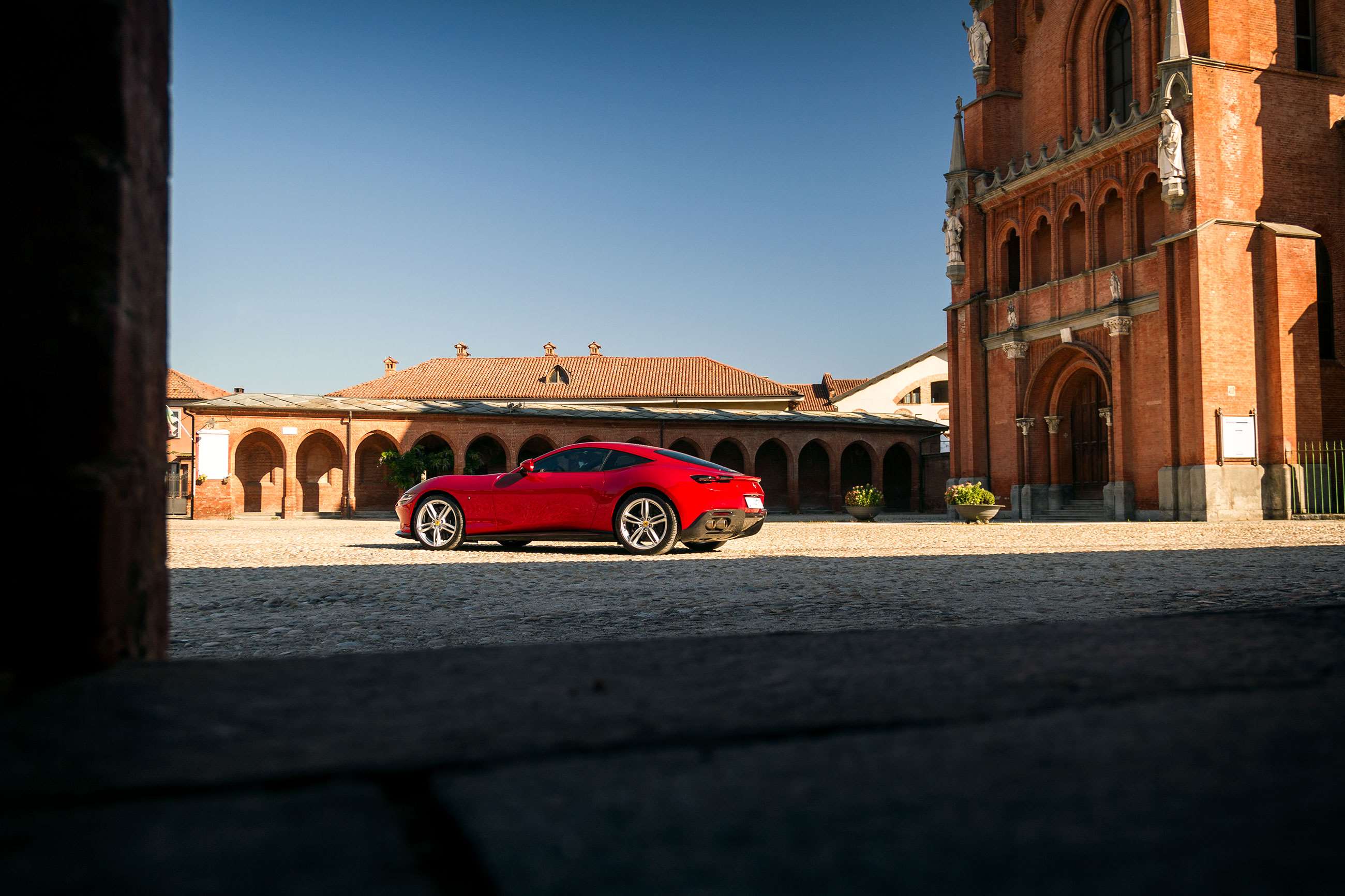 First Drive: 2021 Ferrari Roma Review | GRR