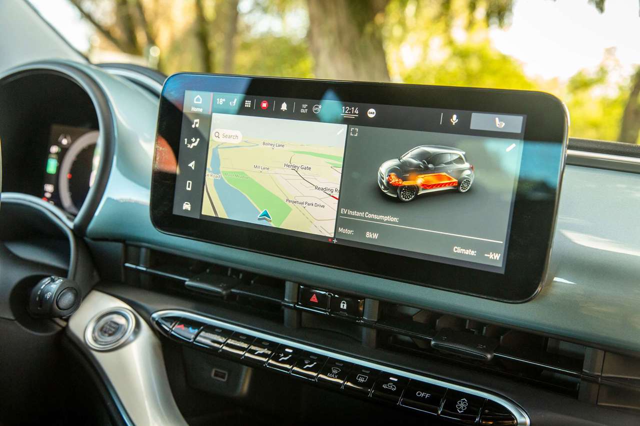 First Drive: 2021 Fiat 500 Review | GRR