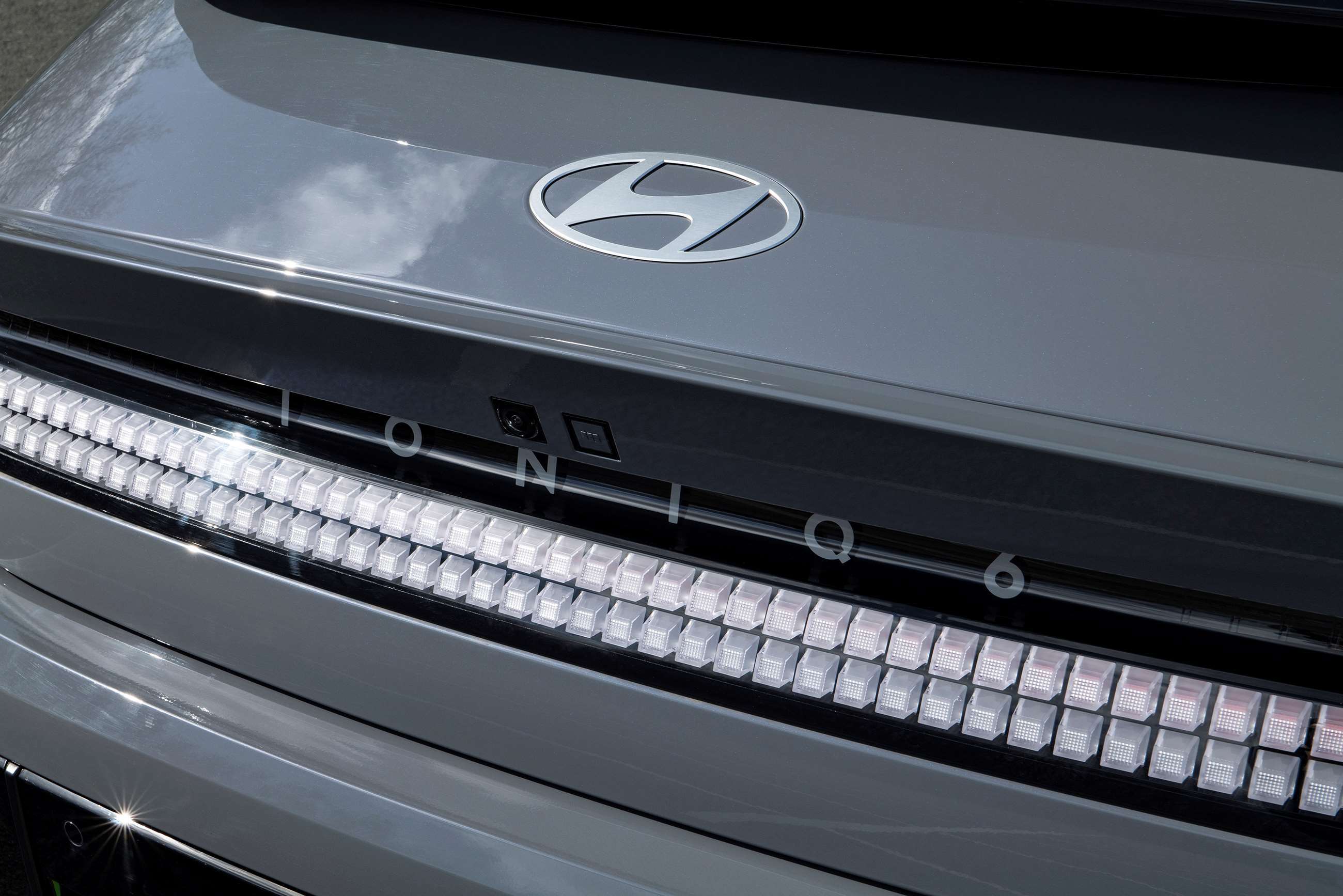 First Drive: Hyundai Ioniq 6 2023 Review | GRR