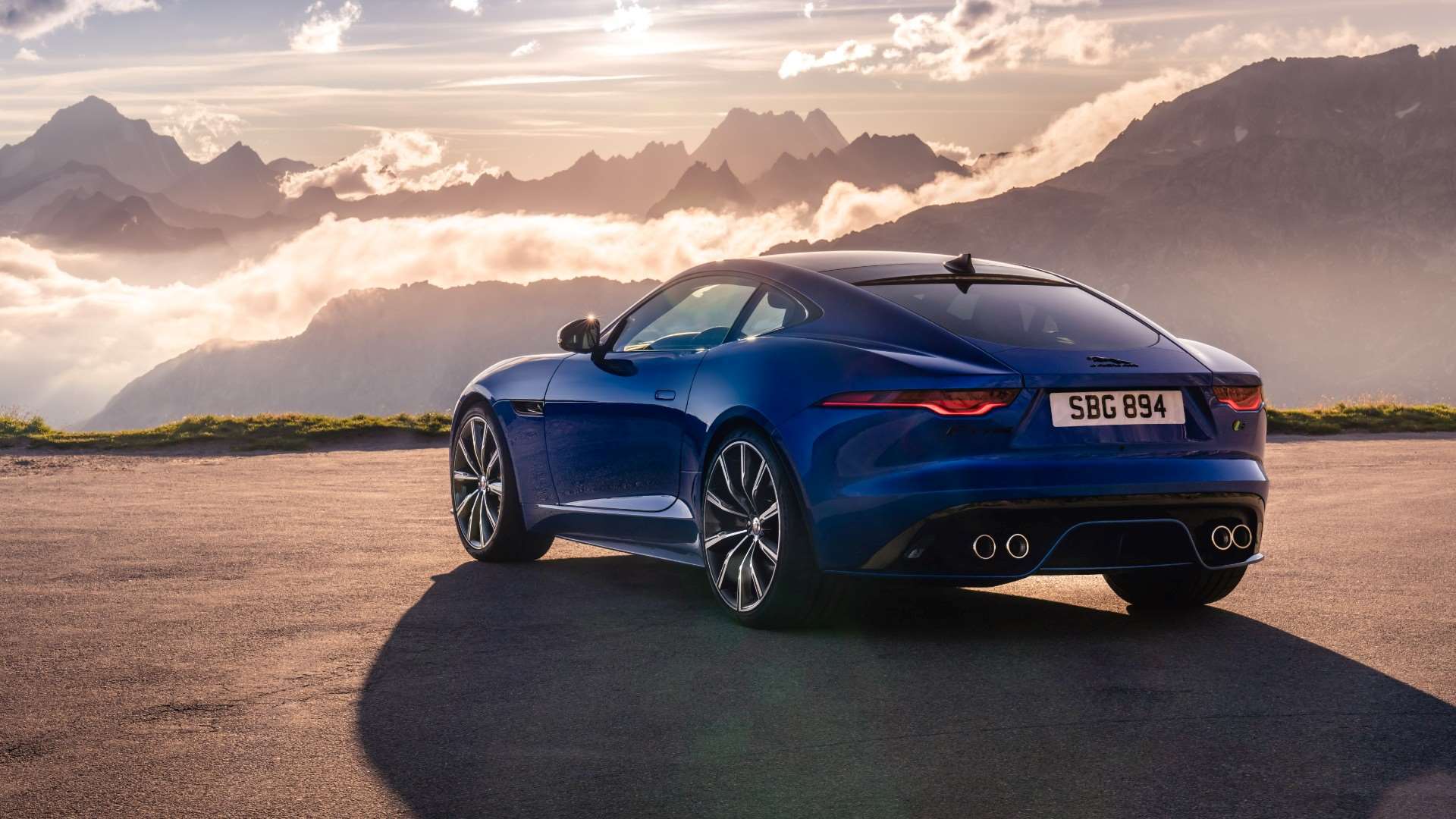 Jaguar F-Type R P575 2023 Review | Goodwood Test | GRR