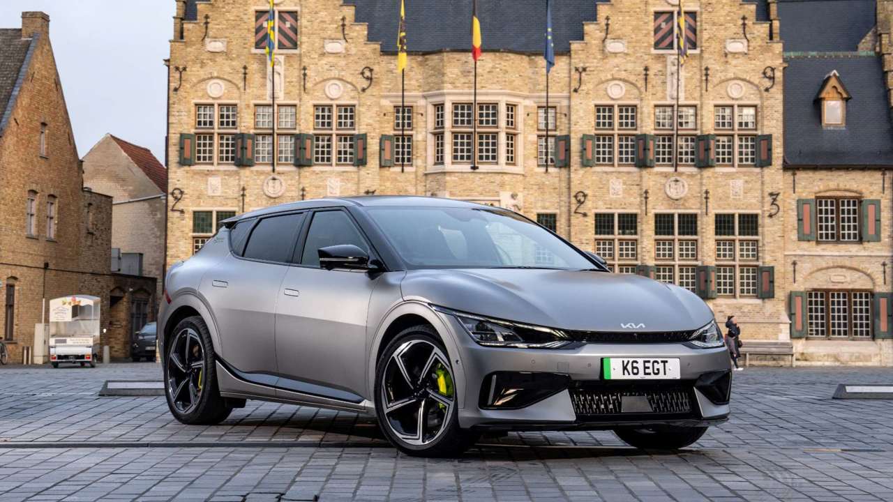 First Drive: Kia EV6 GT 2022 Review | GRR