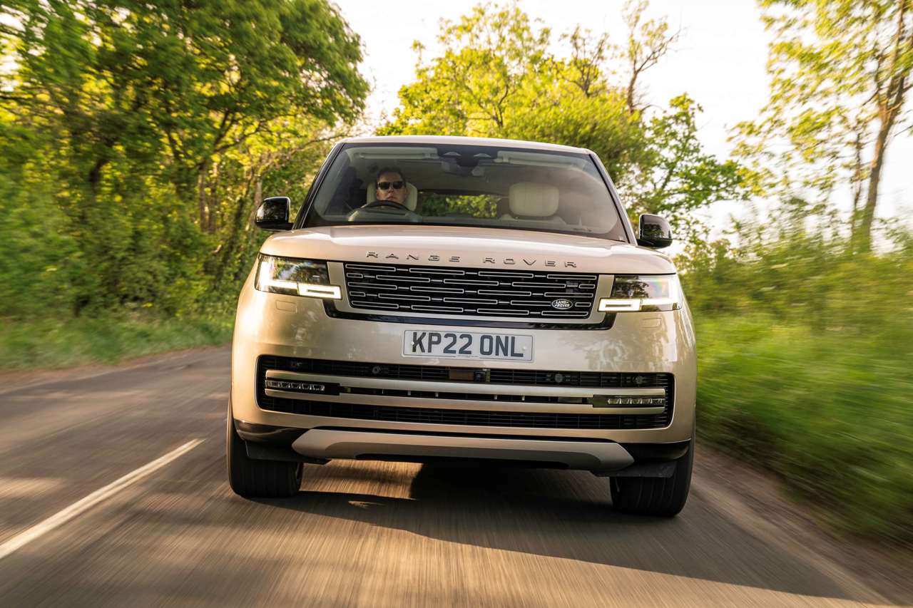 First Drive: Range Rover 350 HSE 2022 Review | GRR