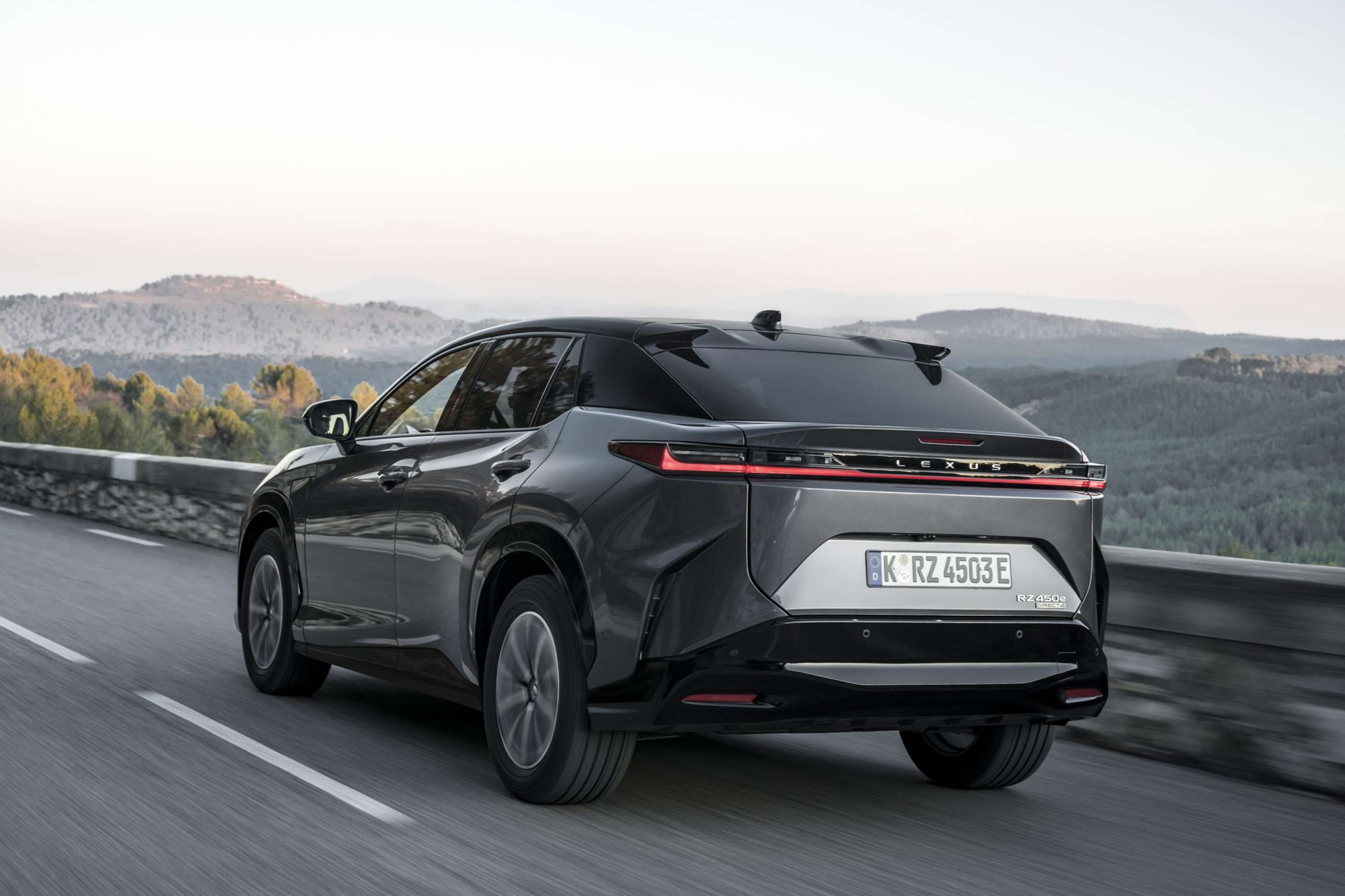 Lexus RZ 450e 2023 Review | First Drive | GRR