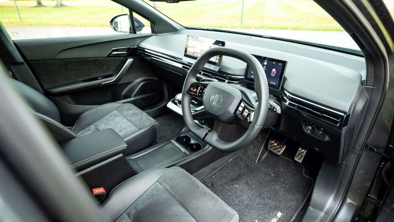 MG4 Xpower 2023 Review | Goodwood Test | GRR