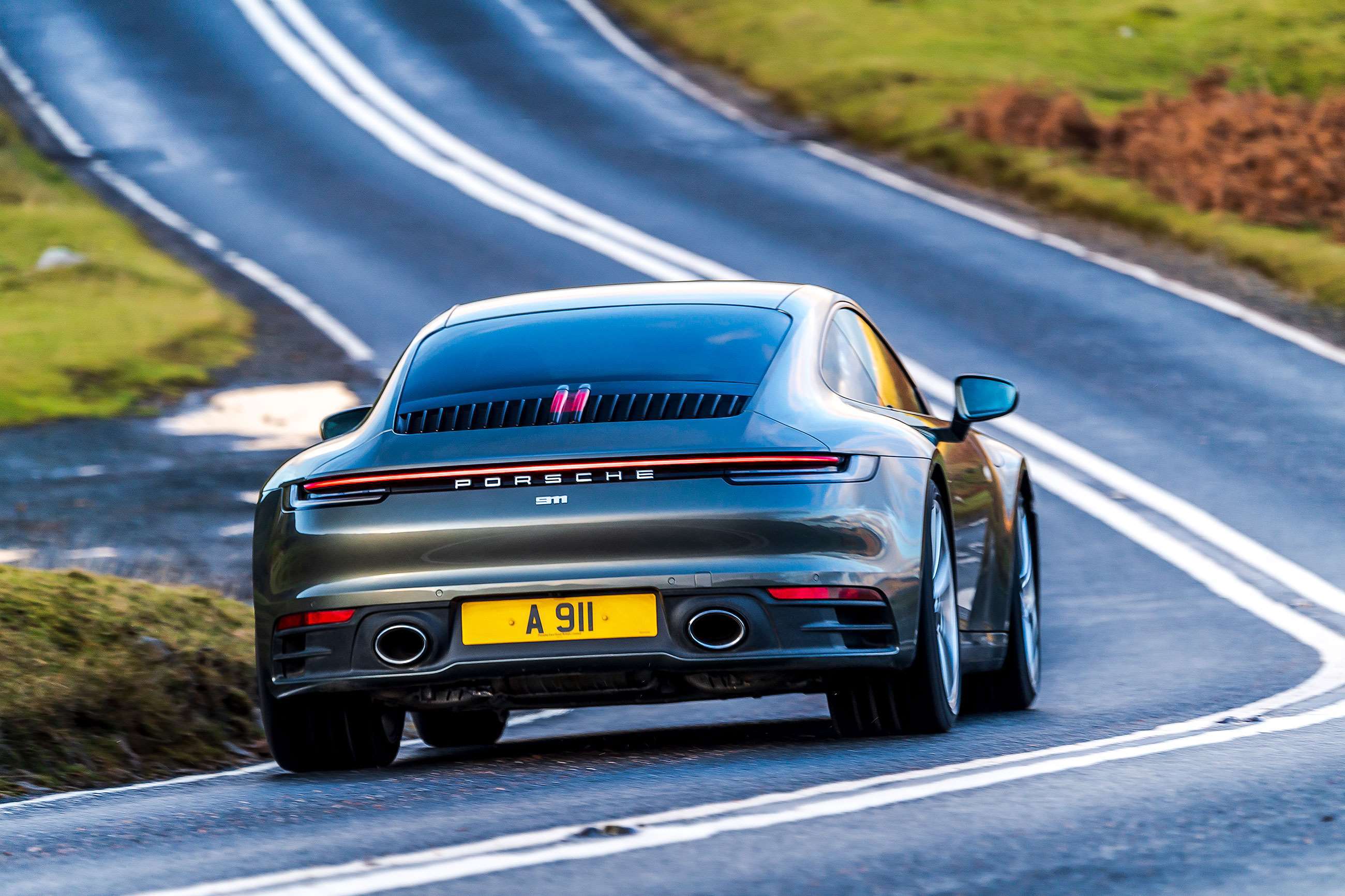 Goodwood Test: 2021 Porsche 911 Carrera Review | GRR