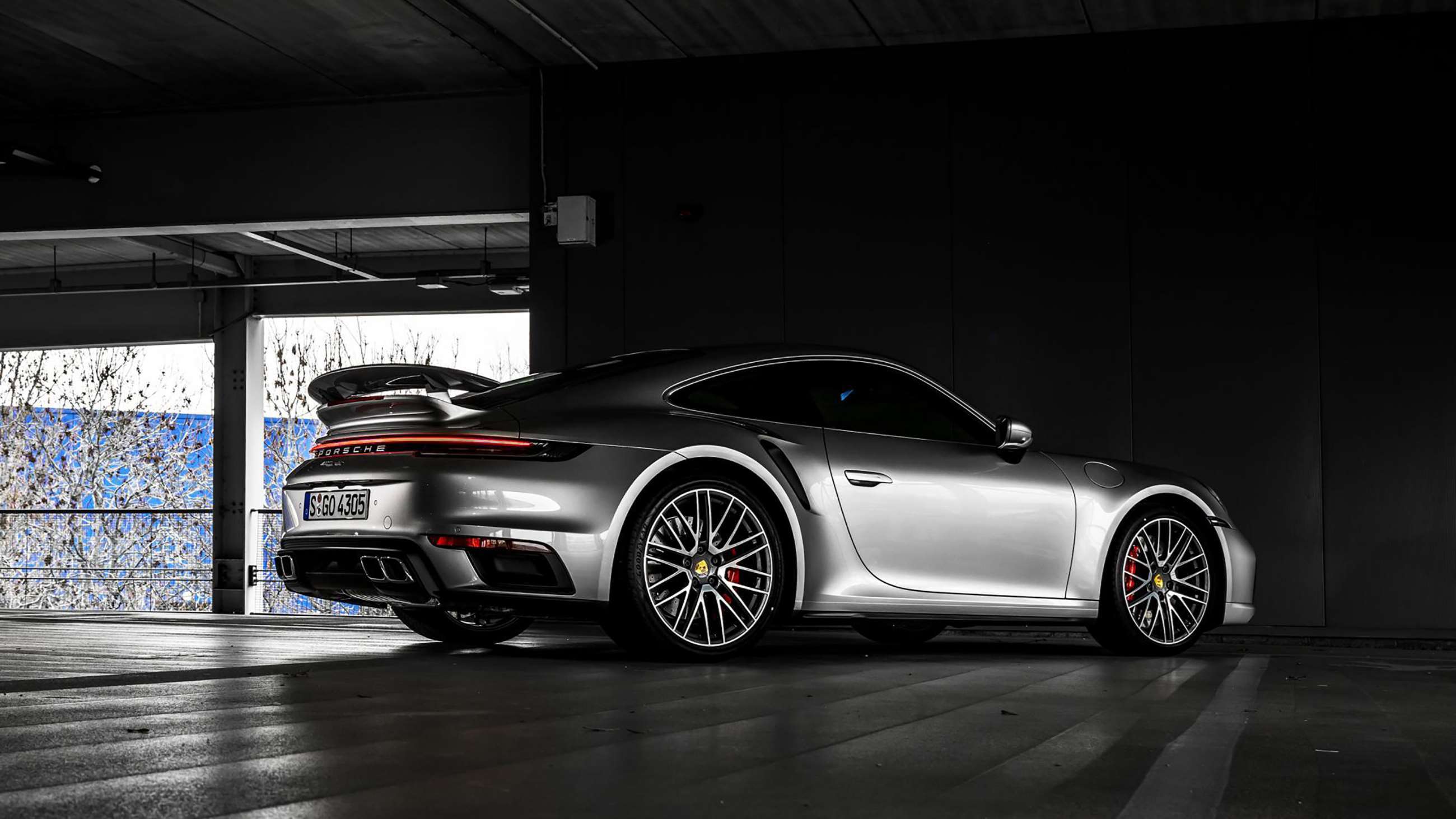 First Drive: 2021 Porsche 911 Turbo review | GRR