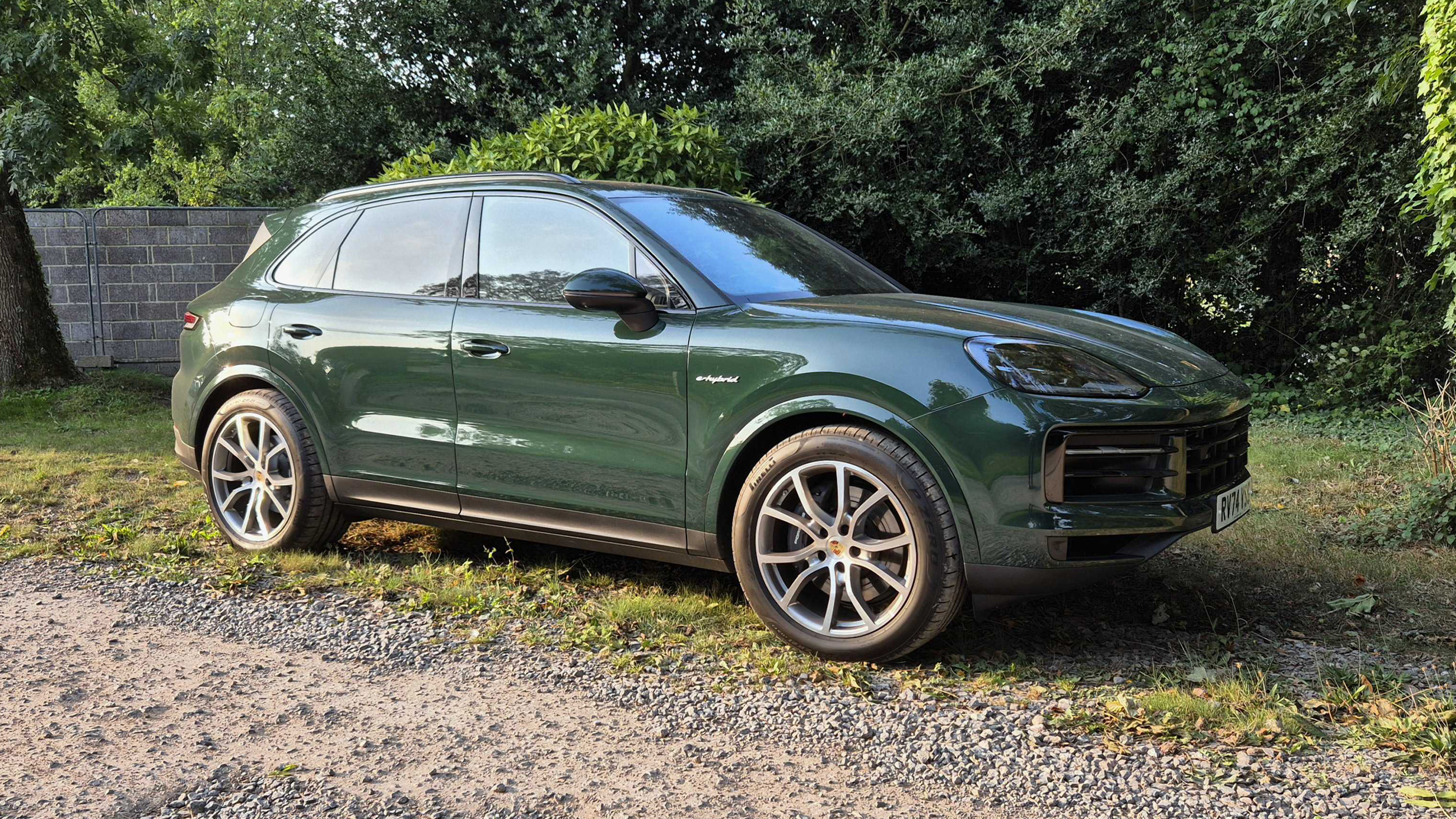 Porsche Cayenne E-Hybrid 2024 review | Goodwood Test