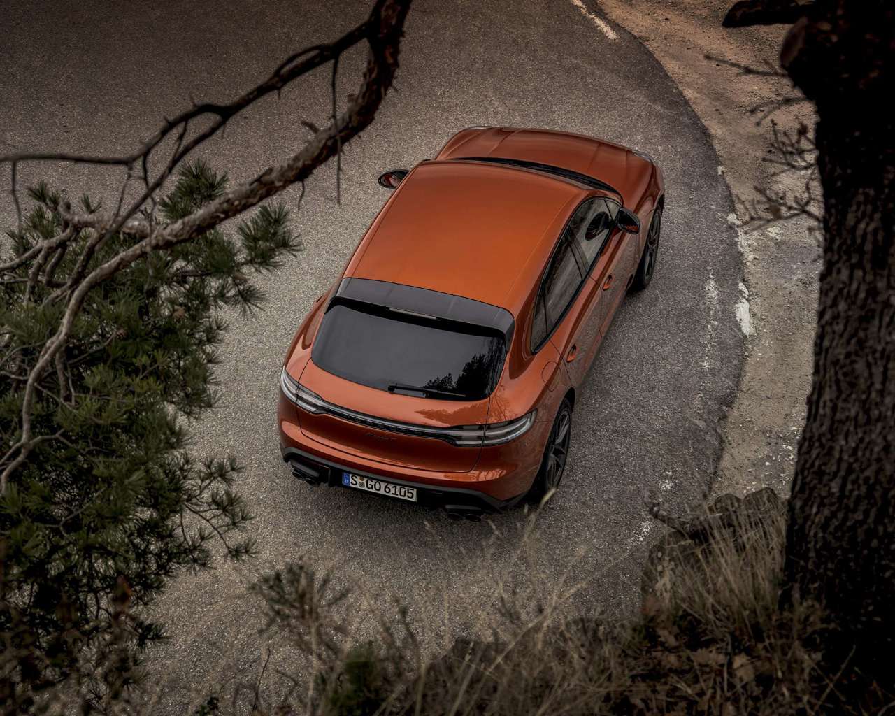 First Drive: Porsche Macan T 2022 Review | GRR