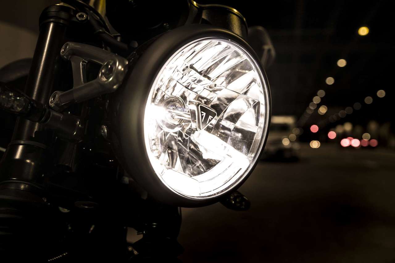 Goodwood Test: 2021 Triumph Speed Twin | GRR