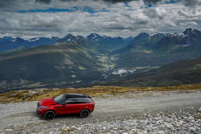 Range Rover Velar driven – the svelte urban SUV