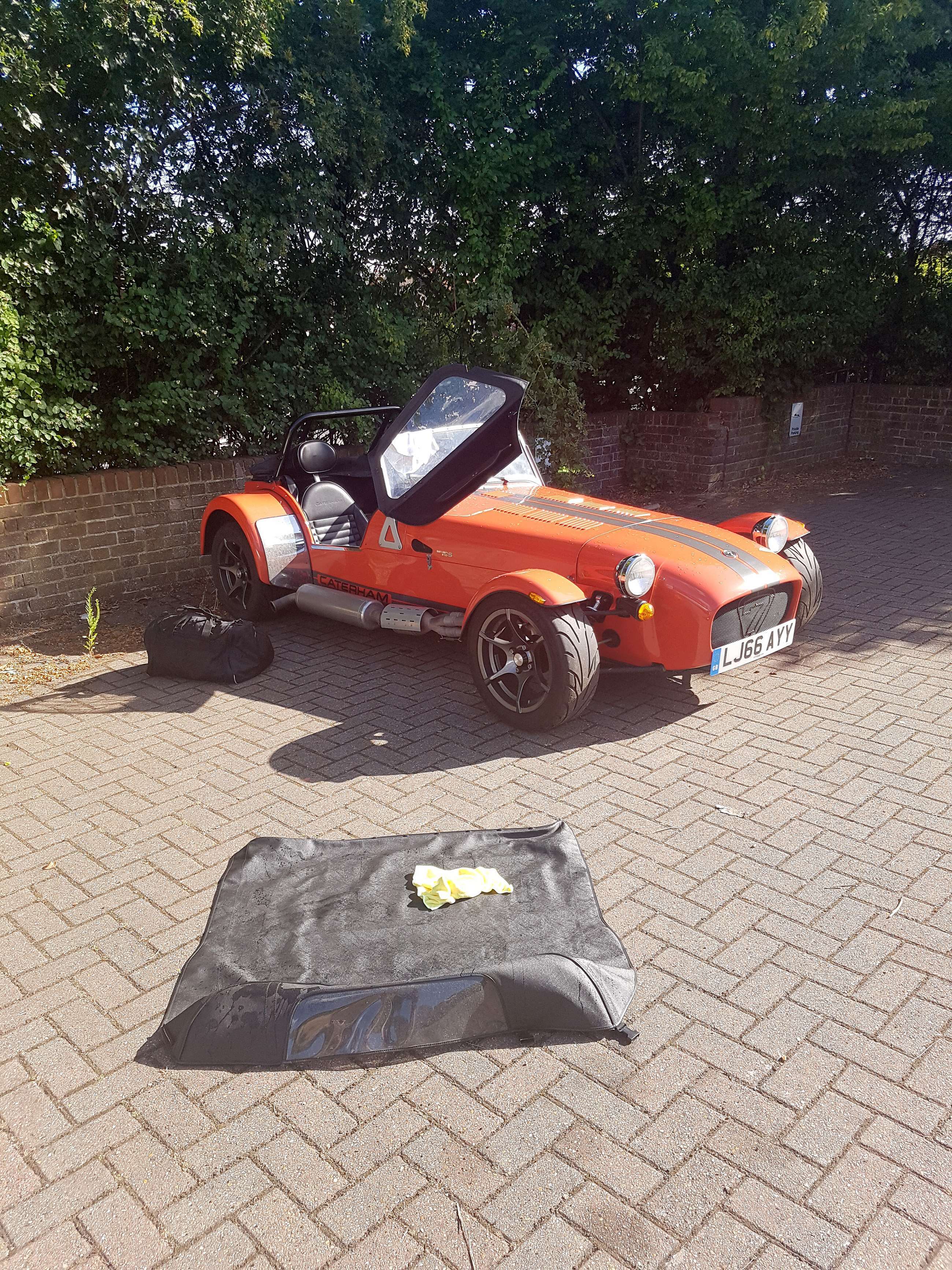 GRR Garage: Caterham 310 S – roofing specialists
