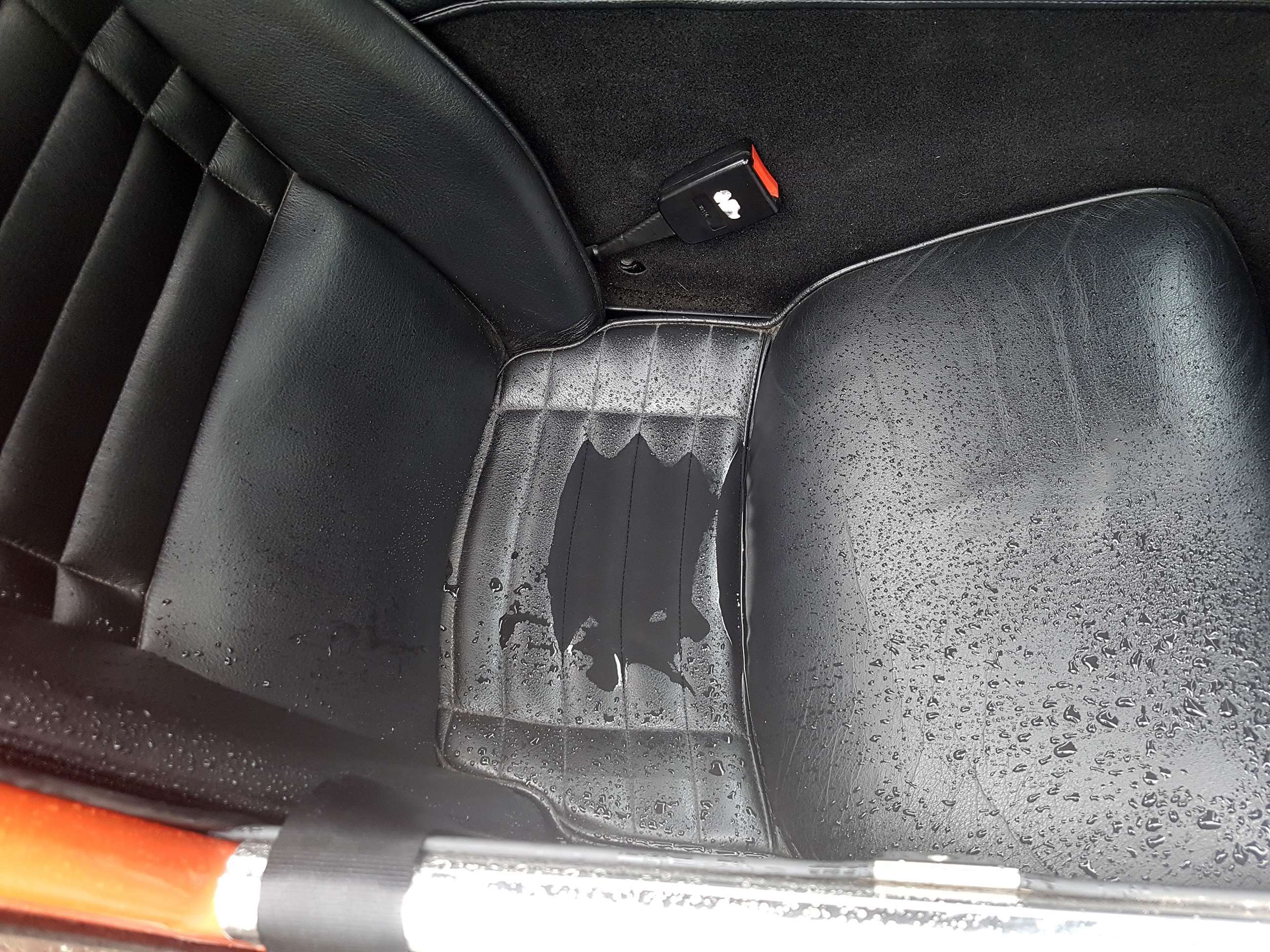 GRR Garage: Caterham 310 S – roofing specialists