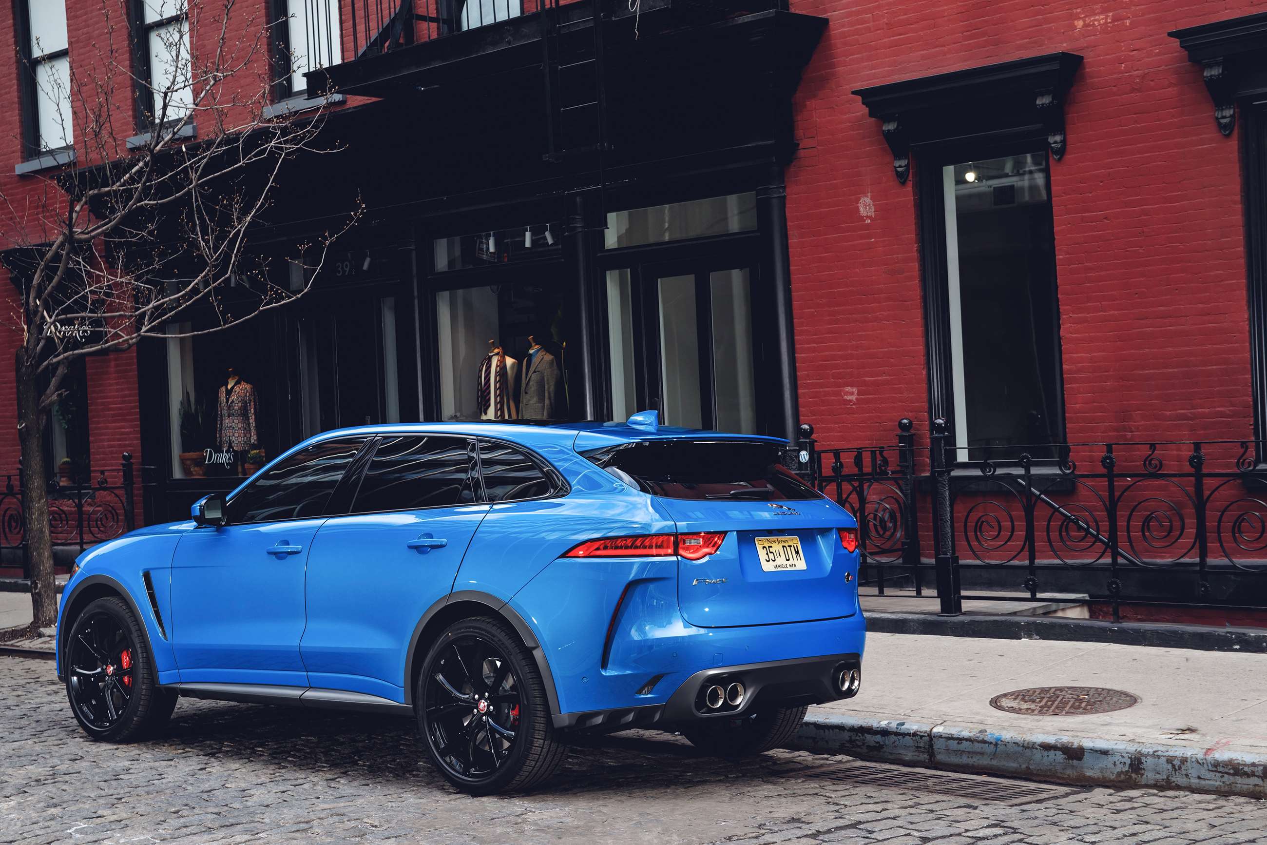 F-Pace SVR – because more SUVs need superchargers
