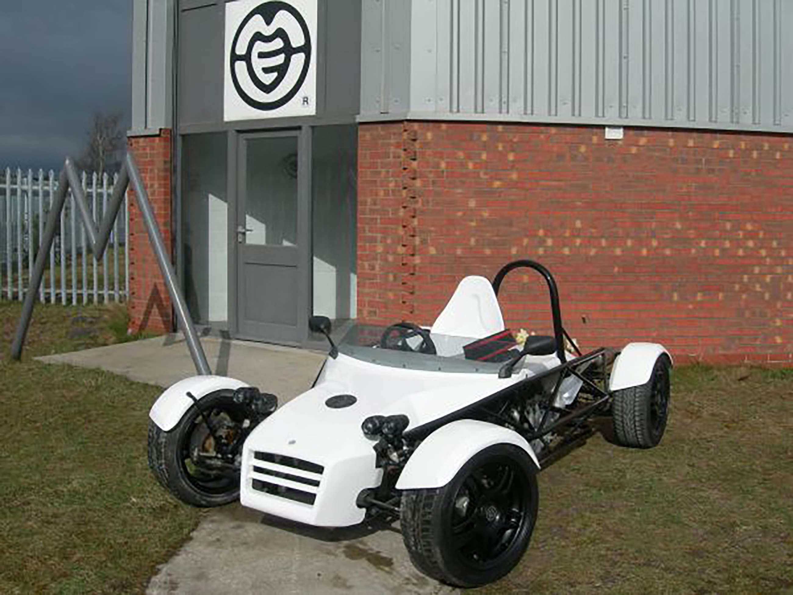 8 asymmetric cars that are so weird they're cool