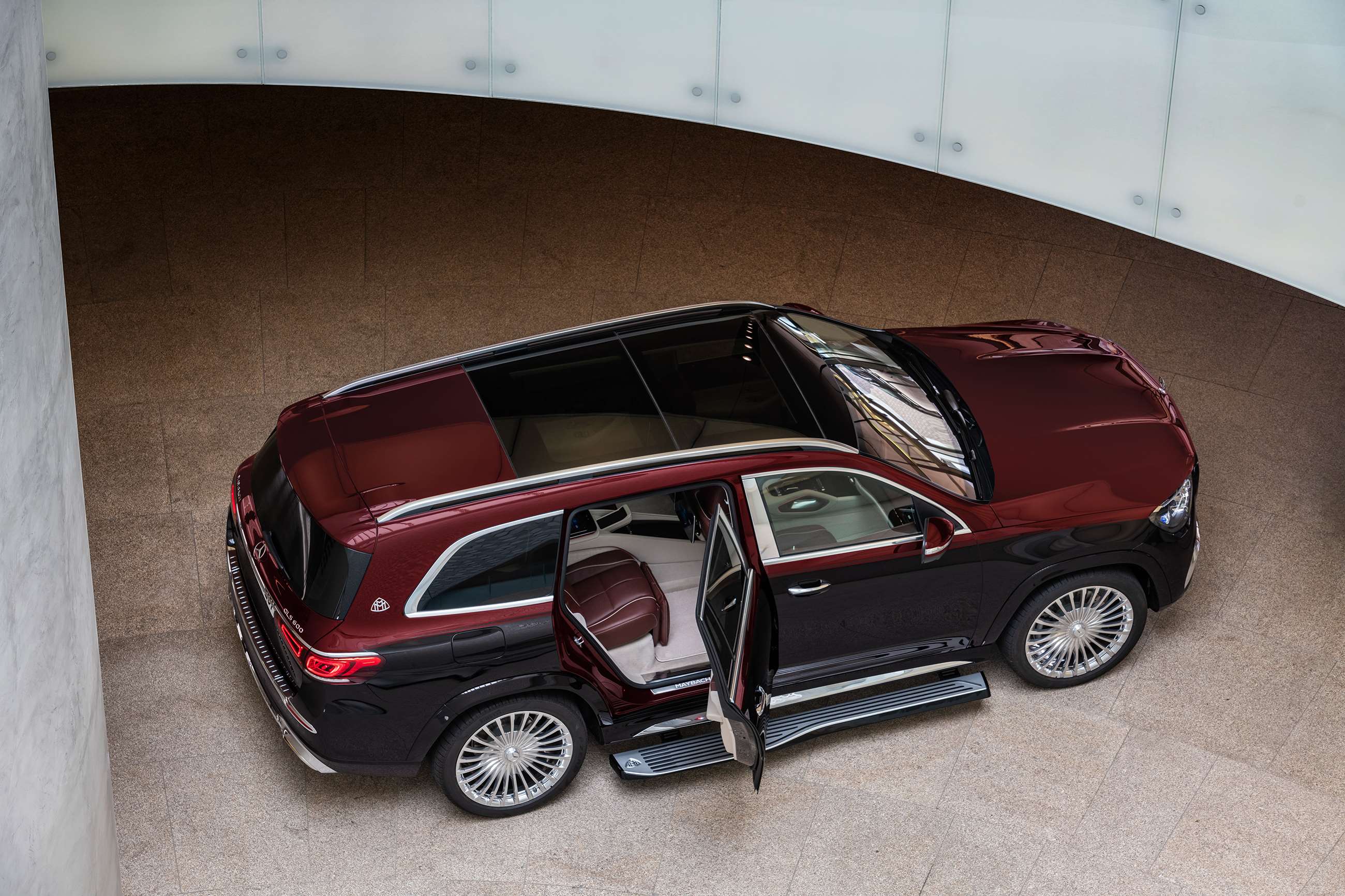 The Mercedes-Maybach GLS 600 takes aim at the Rolls Royce Cullinan | GRR