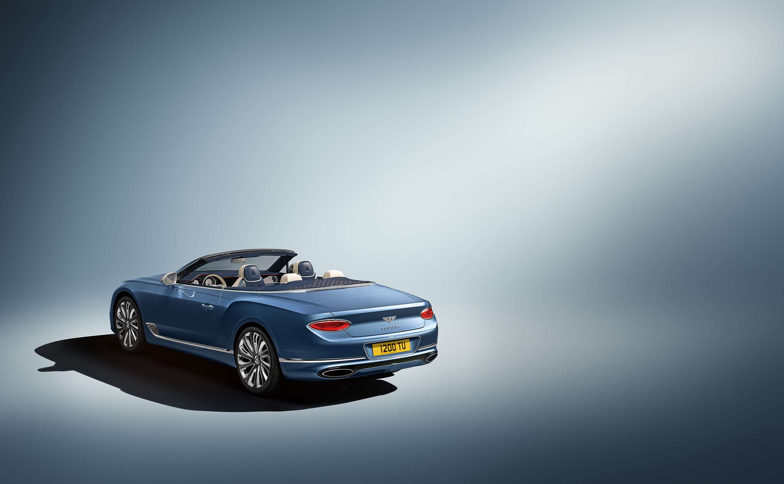 Bentley launches luxury convertible Mulliner | GRR