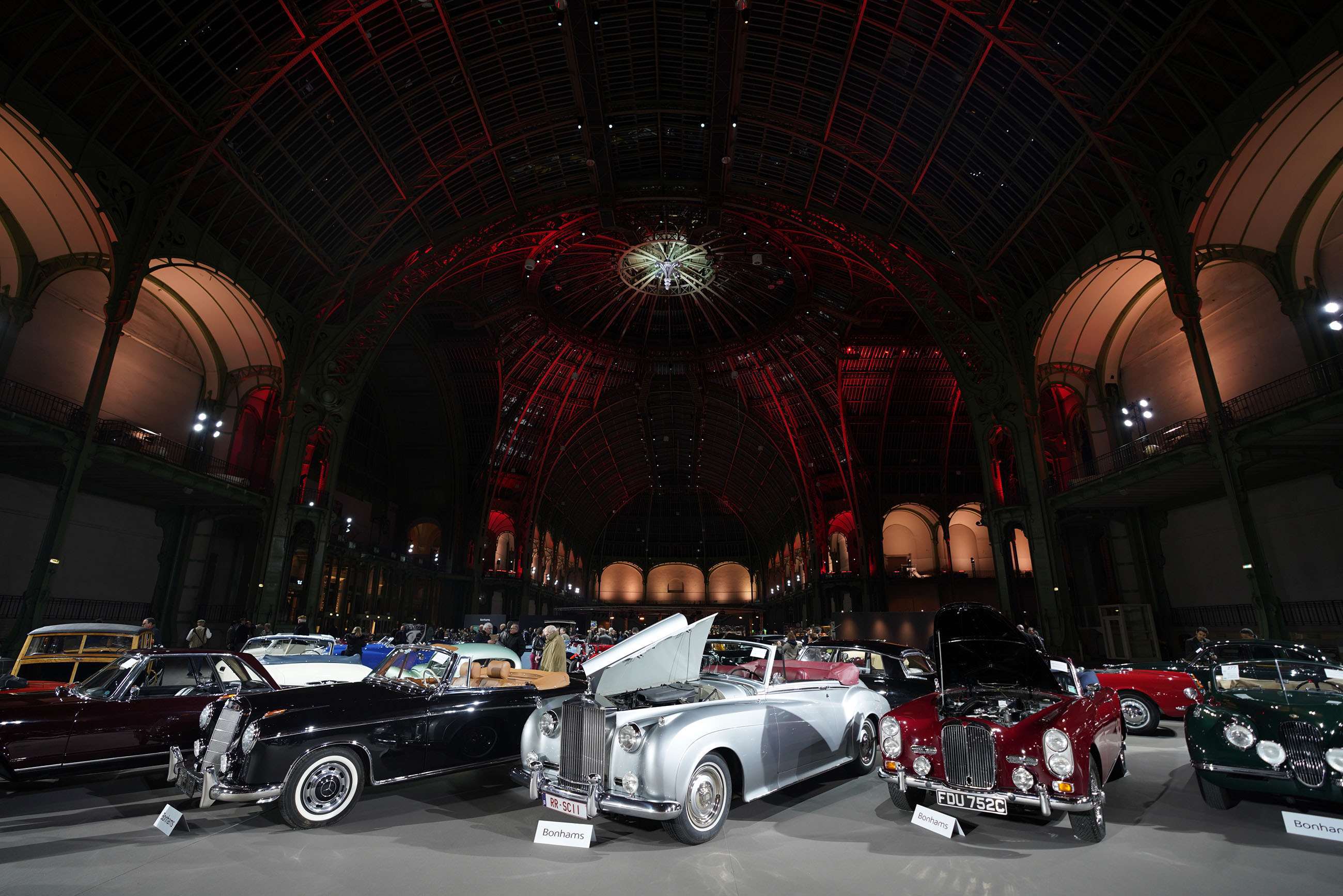 [Gallery] Inside the 2020 Bonhams Paris auction at the stunning Grand ...
