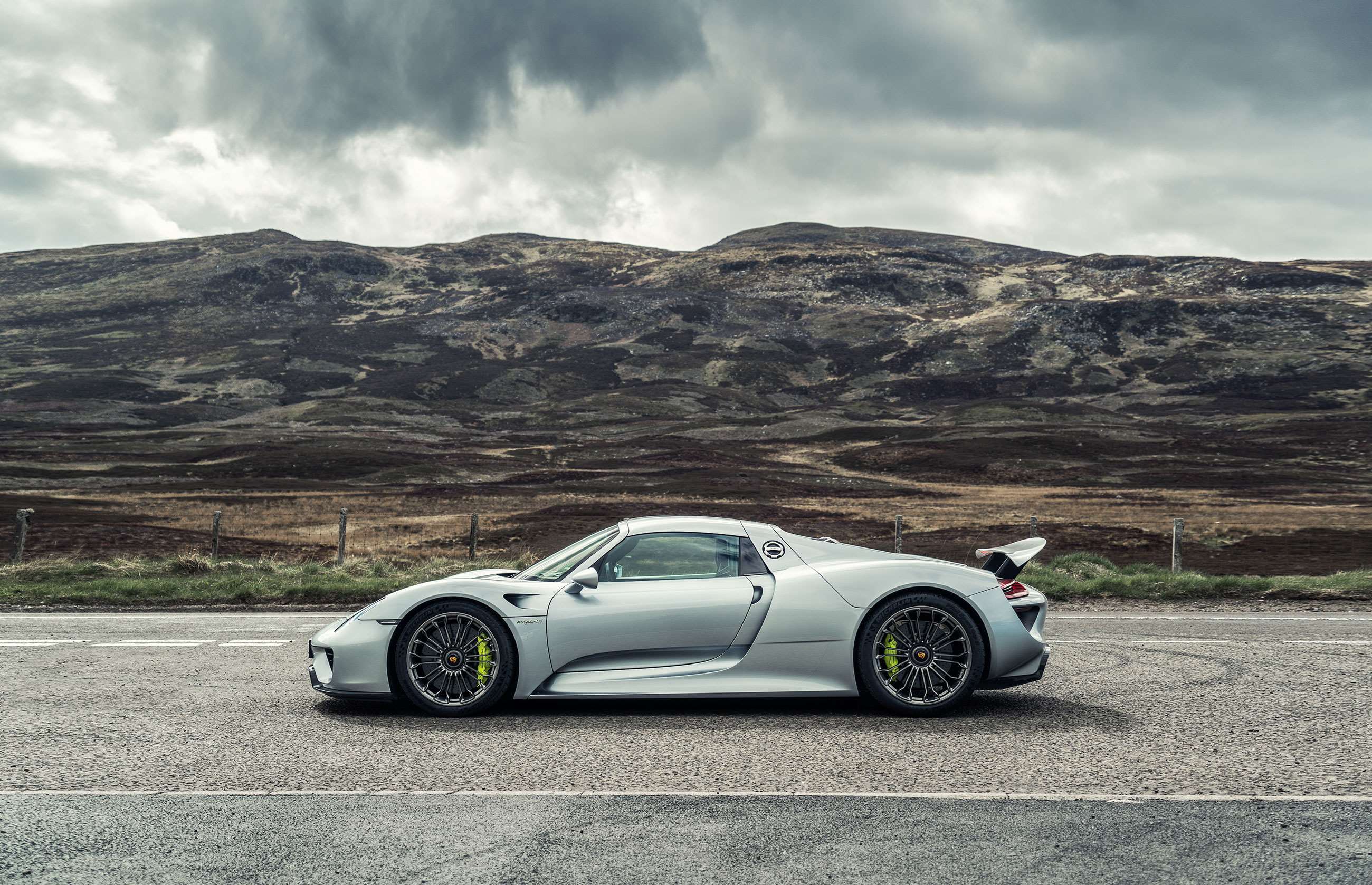 The eight best road cars with racing engines (List) | GRR