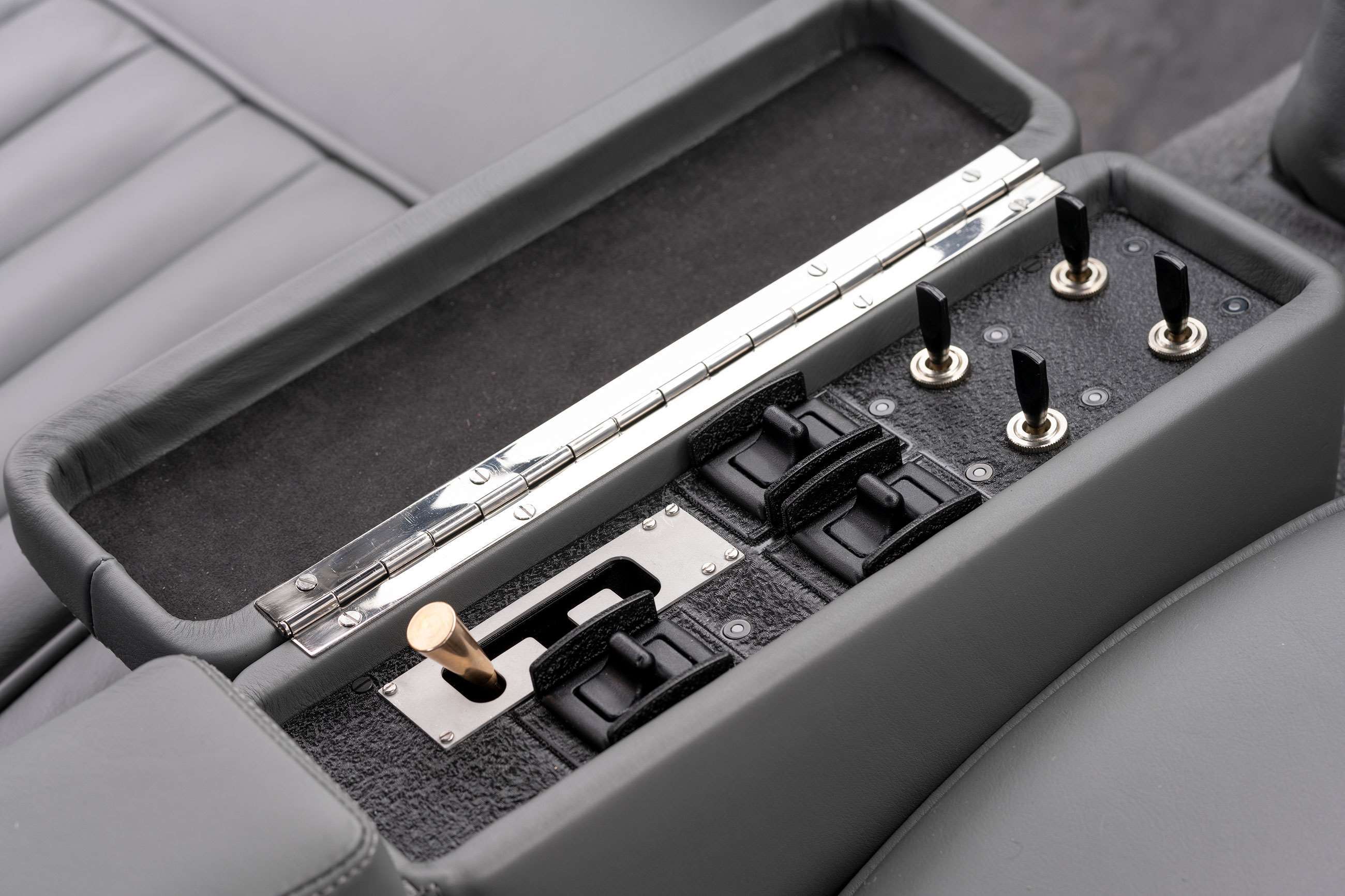The DB5 Goldfinger Continuation has all the Bond gadgets | GRR