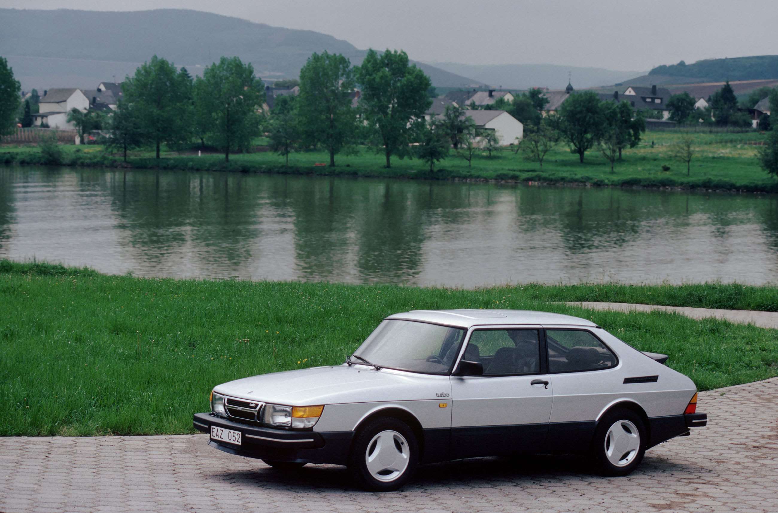 The eight best three-spoke alloy wheels ever made | GRR