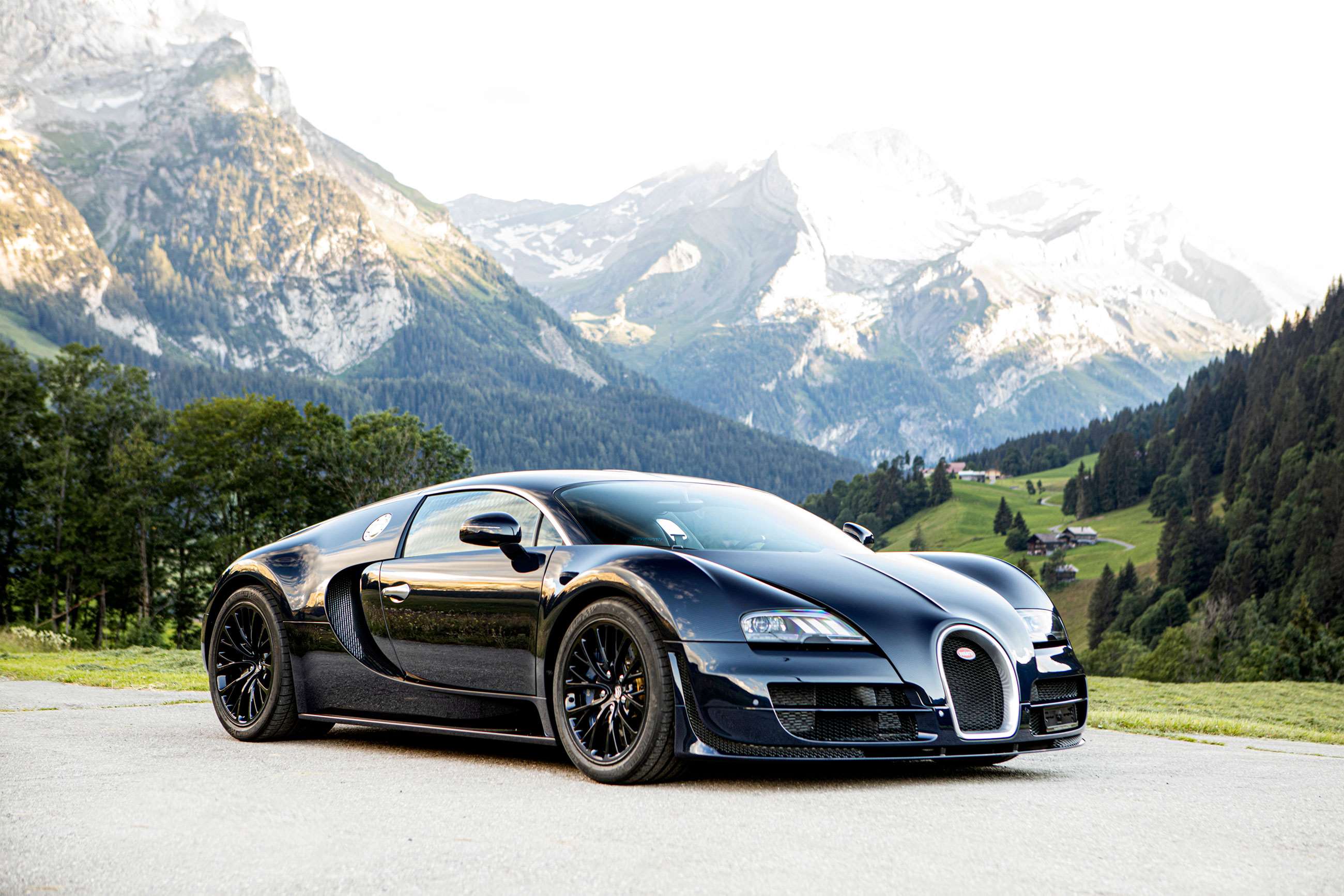 £4.7m will buy you this incredible three-Veyron garage | GRR