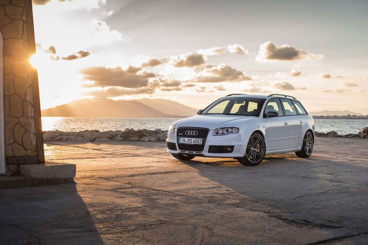 Eight regular cars with supercar engines (List) | GRR
