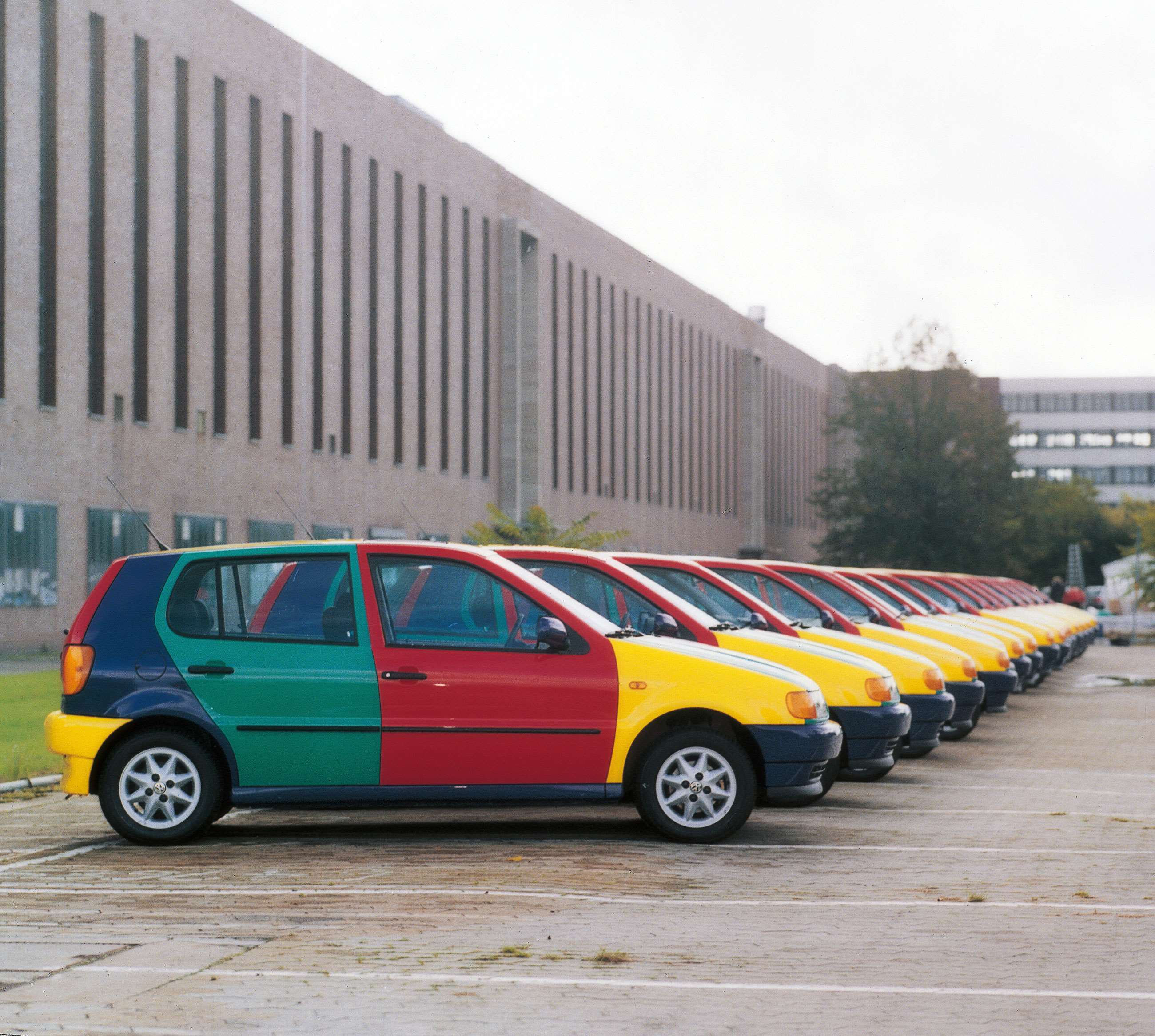 The craziest car paint option ever is 25 | Axon’s Automotive Anorak | GRR