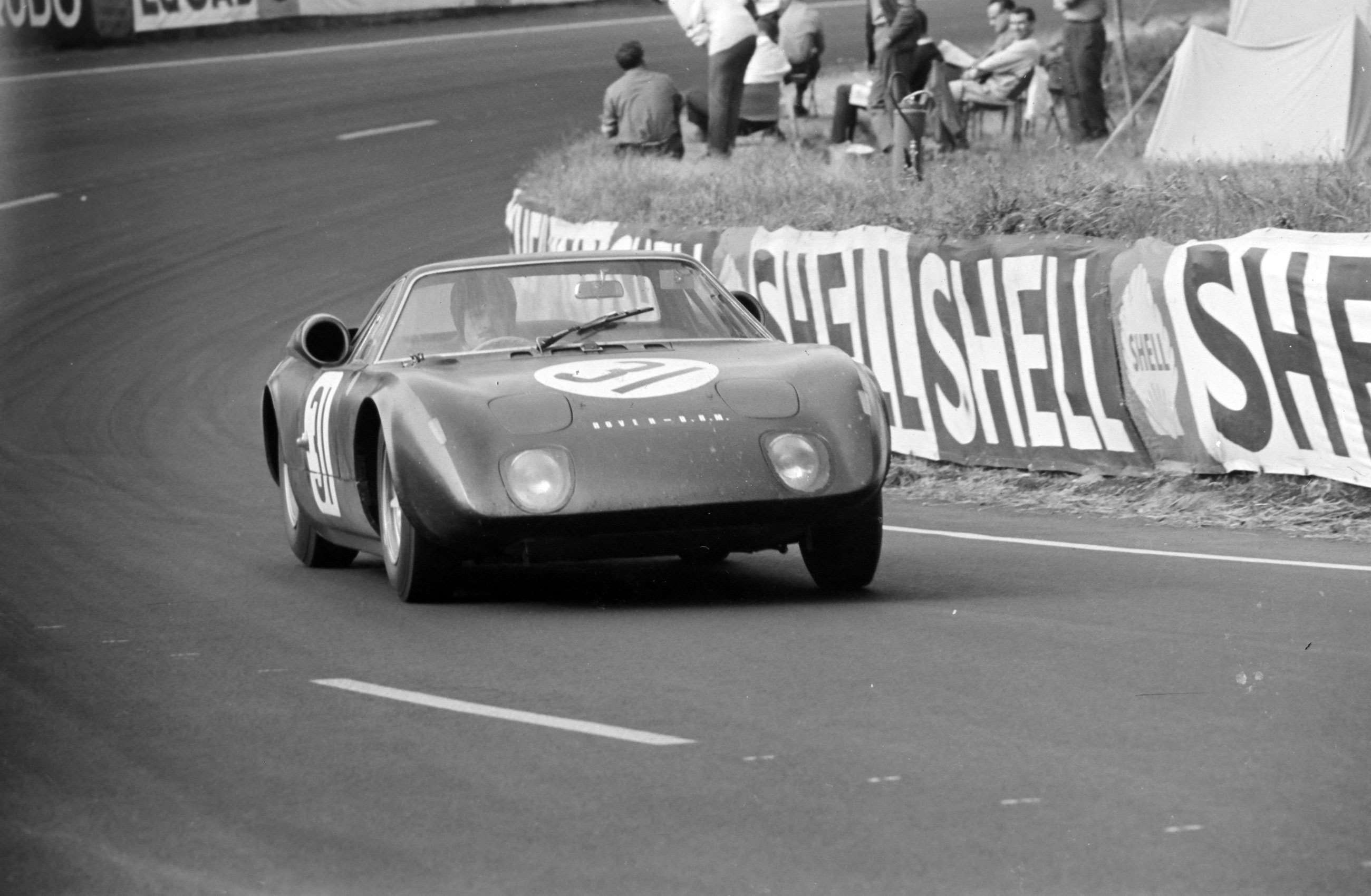 A brief history of jet powered cars | Axon’s Automotive Anorak | GRR