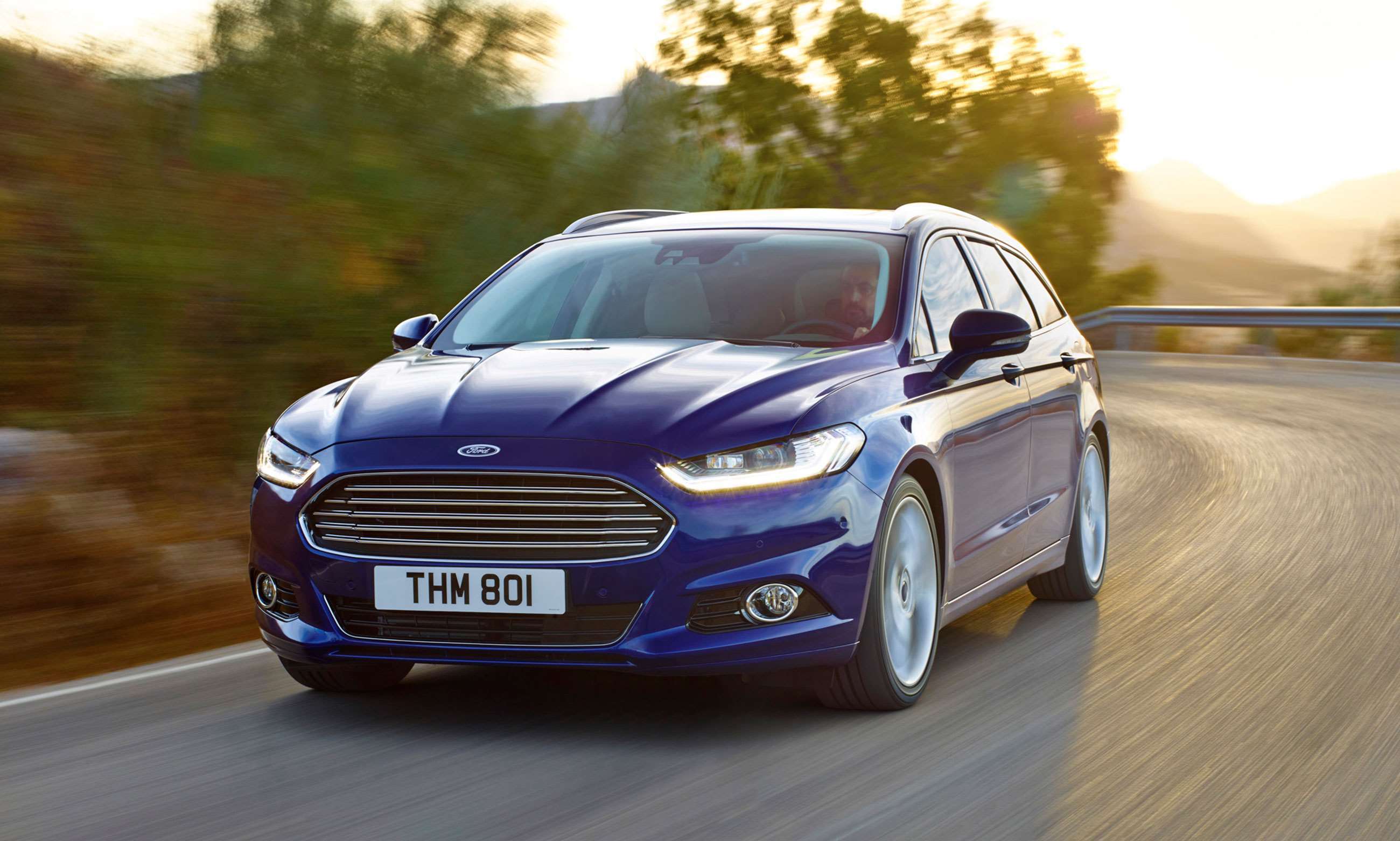 Waving goodbye to the Ford saloon | Axon’s Automotive Anorak | GRR